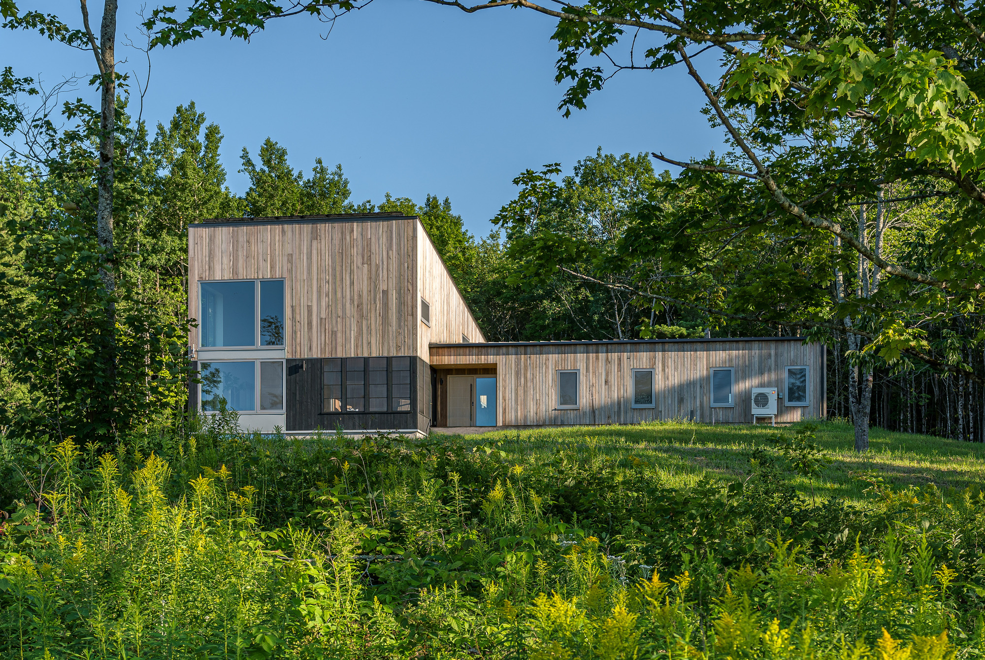 Gallery of Two Rocks House / Habit Studio - 10