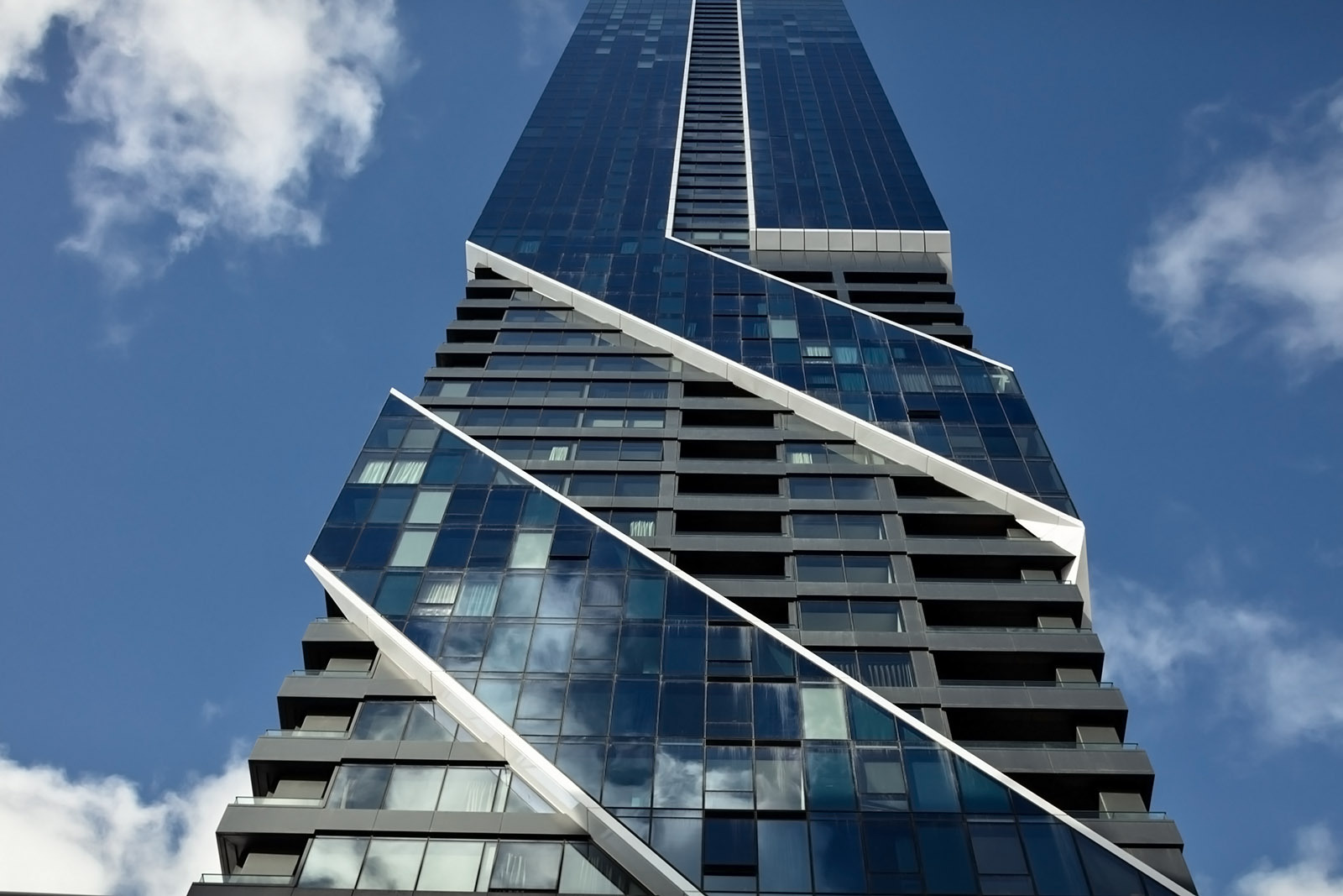 Gallery of The Pacifica Residential Tower / Plus Architecture - 10