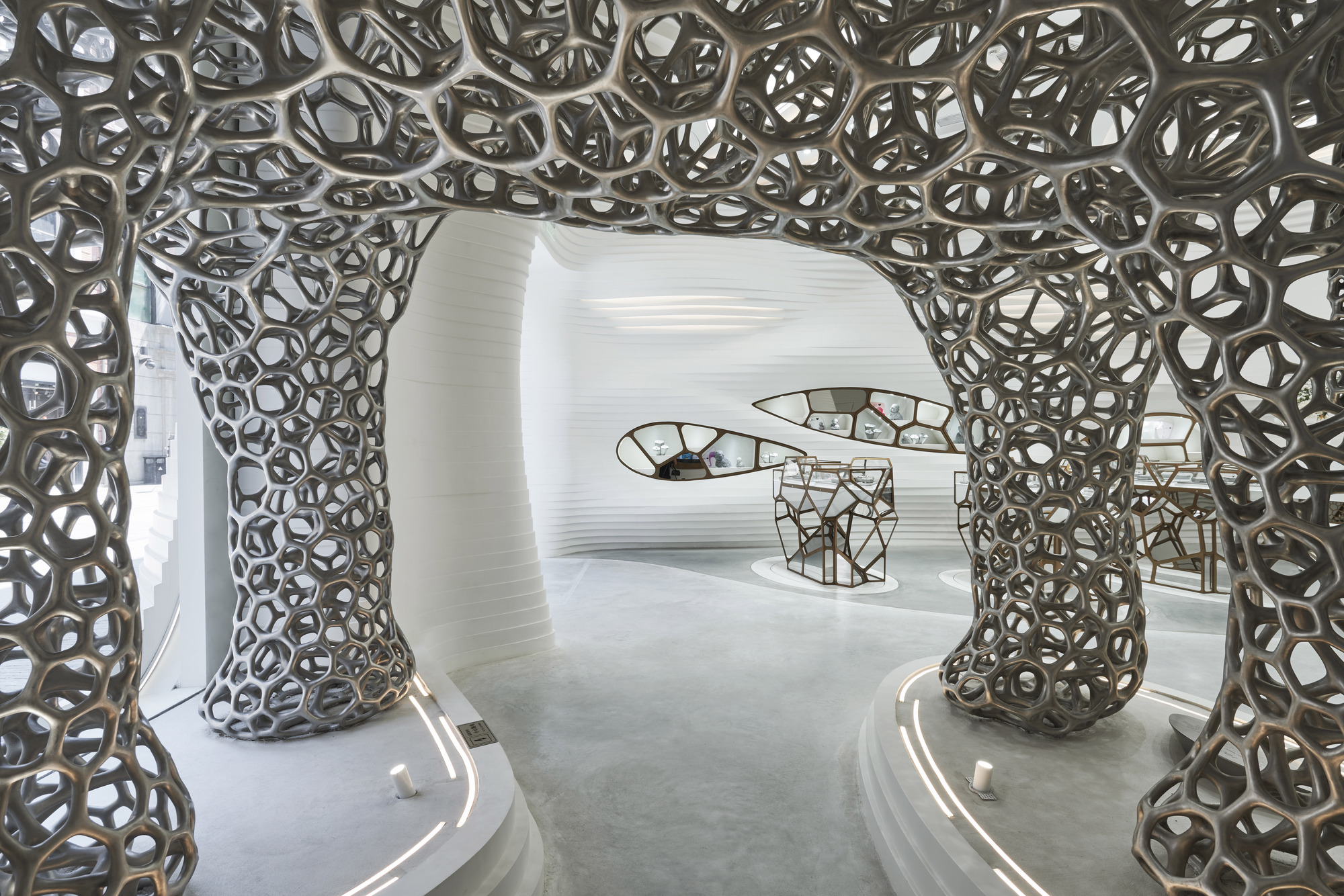 Gallery of I Do Artist Store with Yue Minjun / AntiStatics Architecture - 5