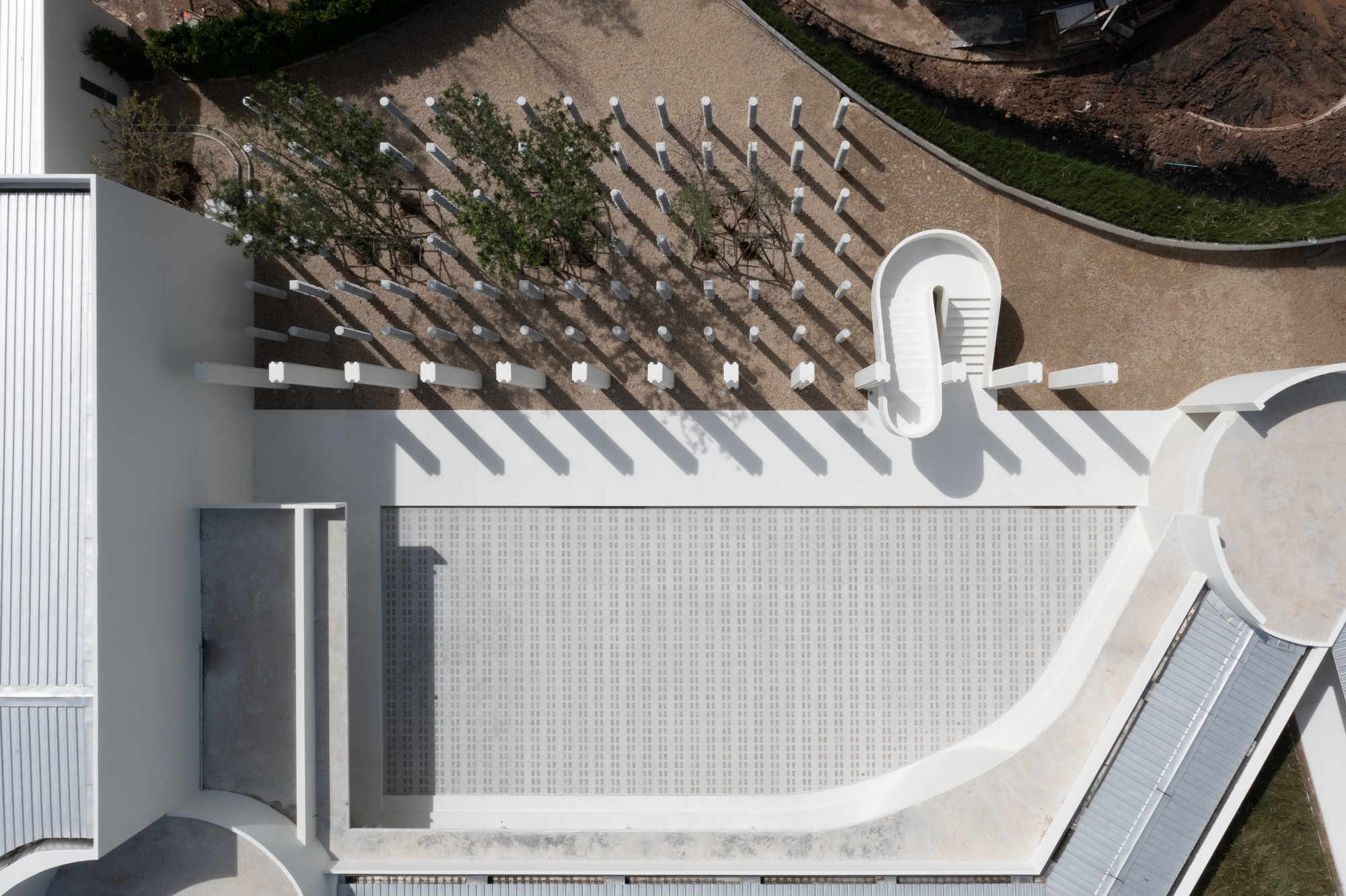 Gallery of Found Wedding Venue / PHTAA Living Design - 14