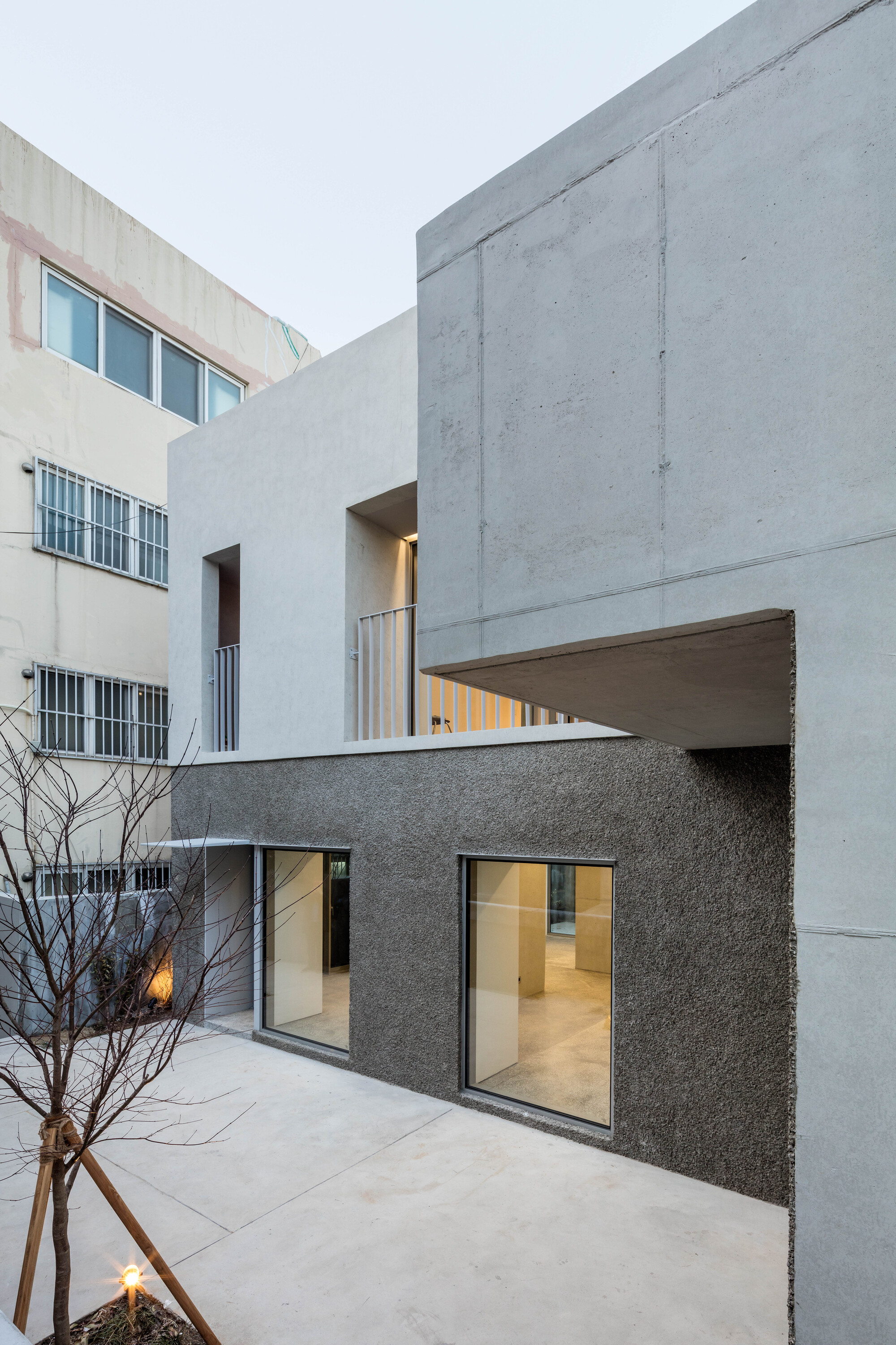 Gallery of Concrete Library / AGIT STUDIO - 17