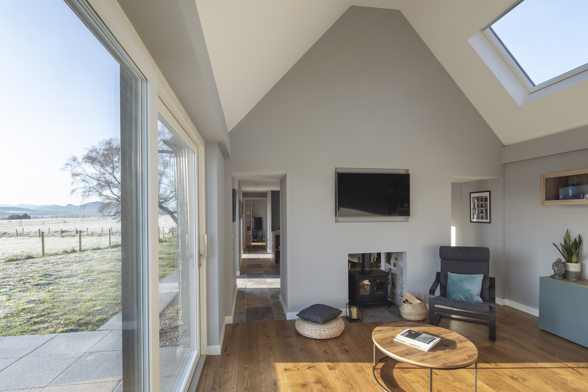 Gallery of Strone of Glenbanchor / Loader Monteith - 2