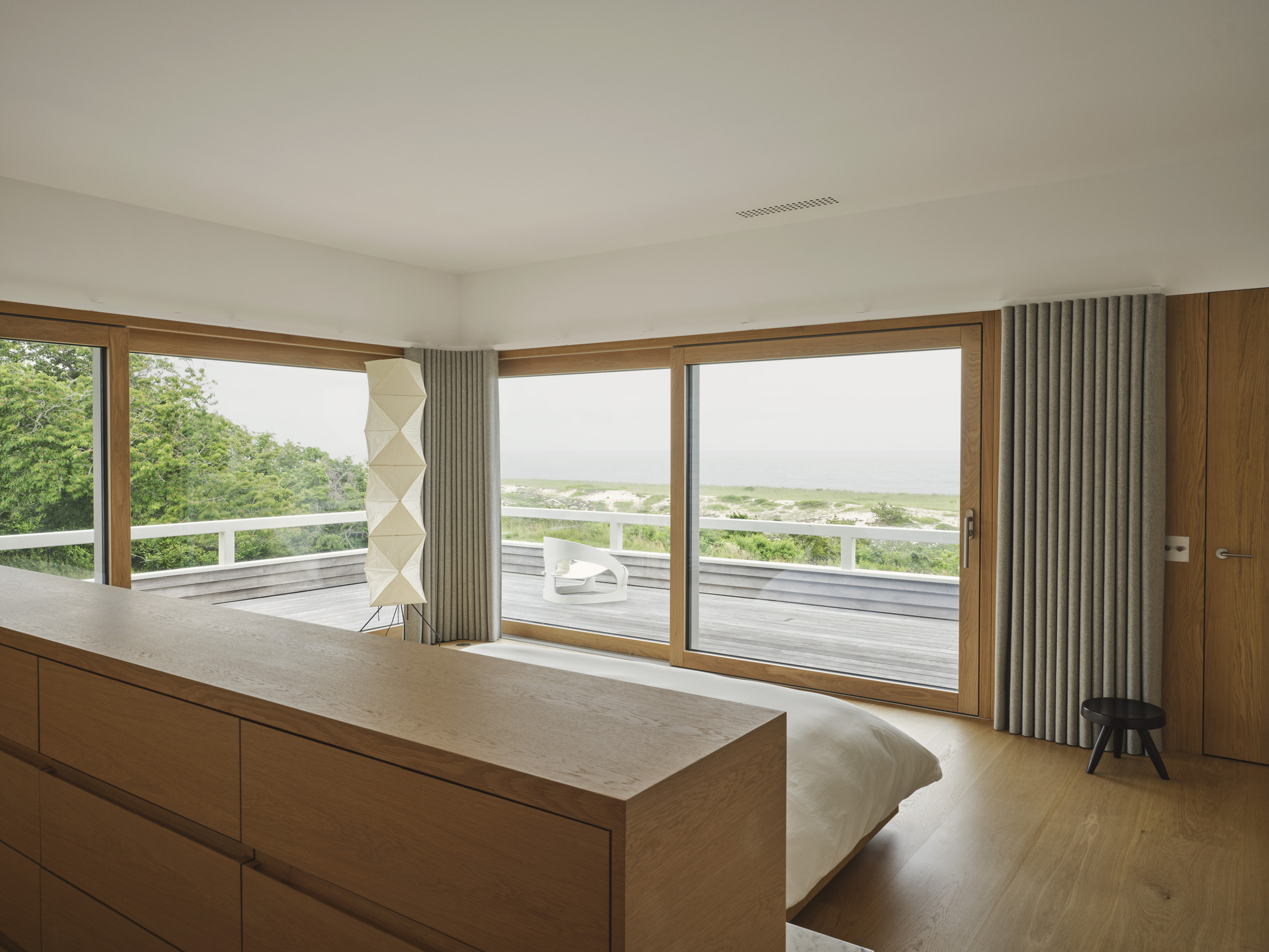 Gallery of Renovation and Transformation of a Norman Jaffe House / Neil ...