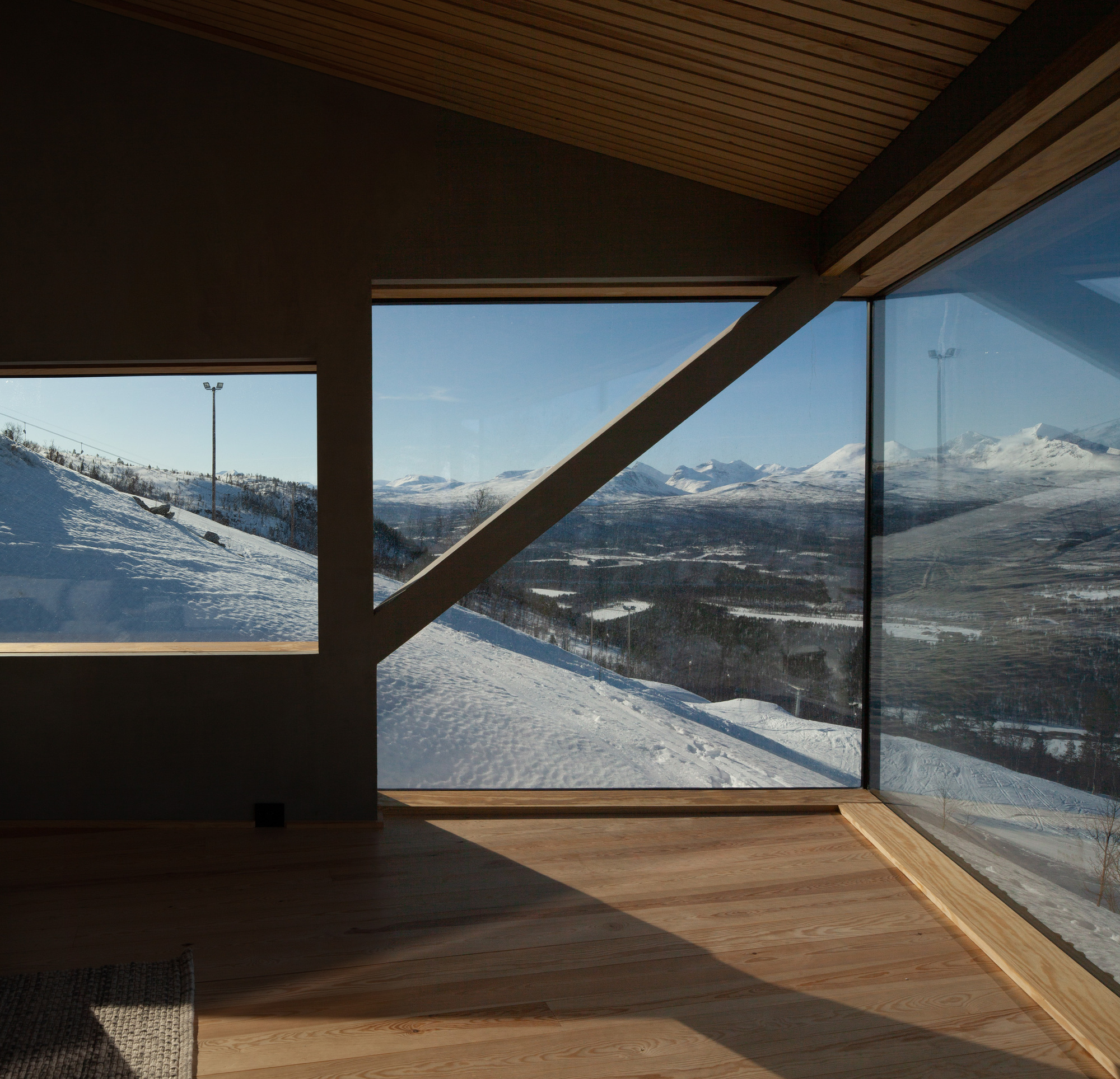 Gallery of Concrete Cabin / Hamran/Johansen Arkitekter - 5