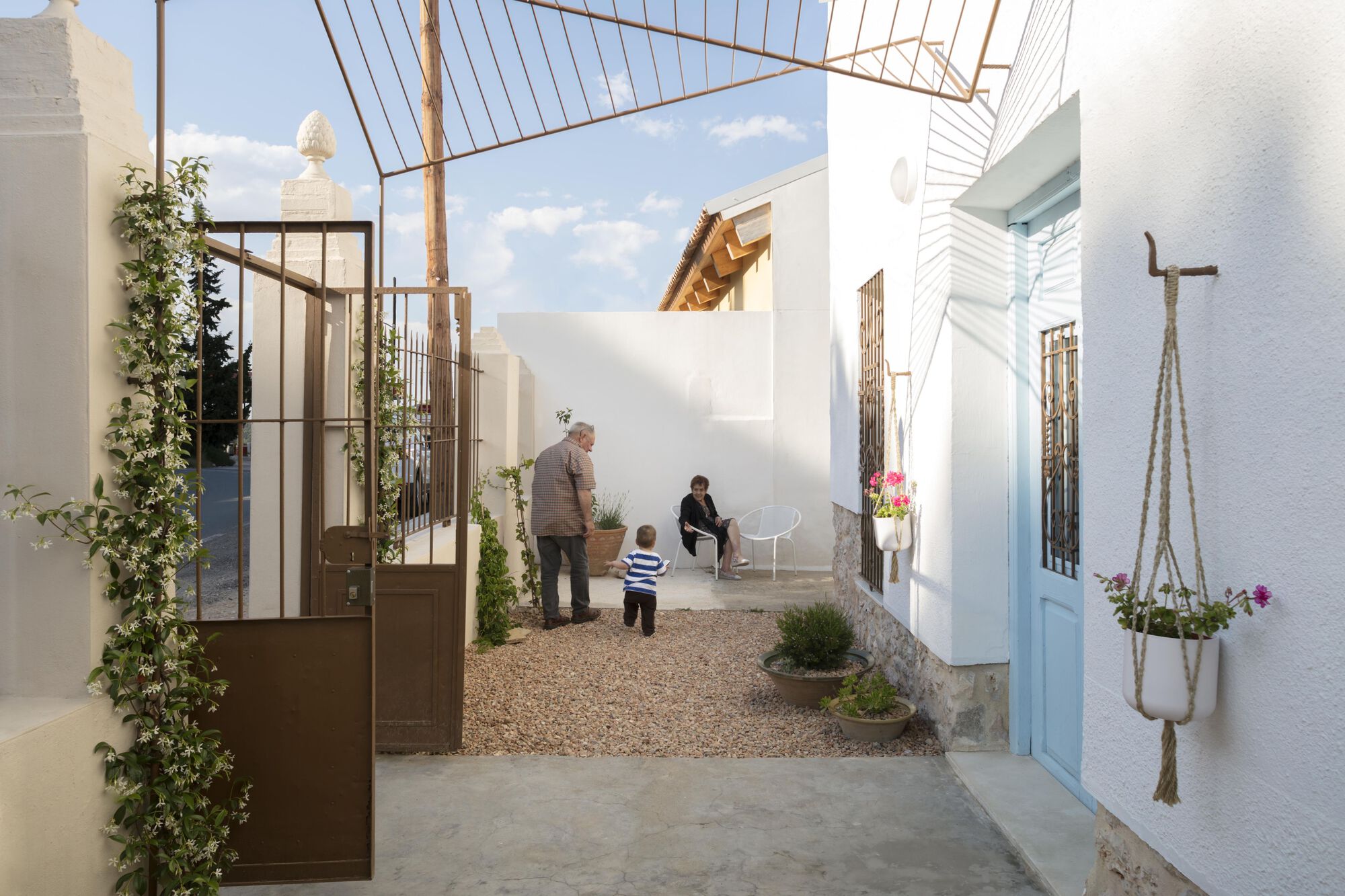 Gallery of Villa Serrano / CRUX arquitectos - 2