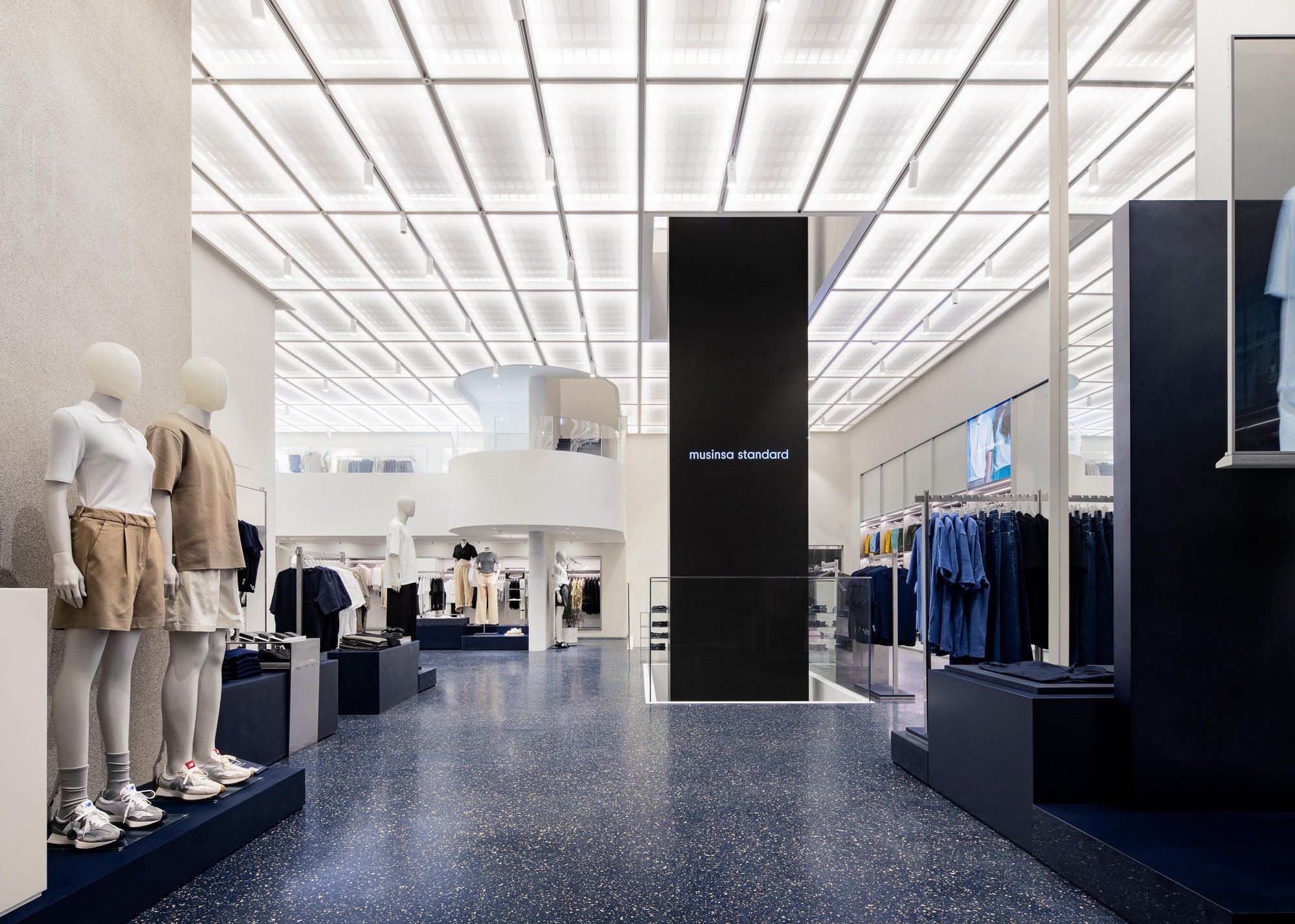 Gallery of Musinsa Standard Store / LABOTORY - 10