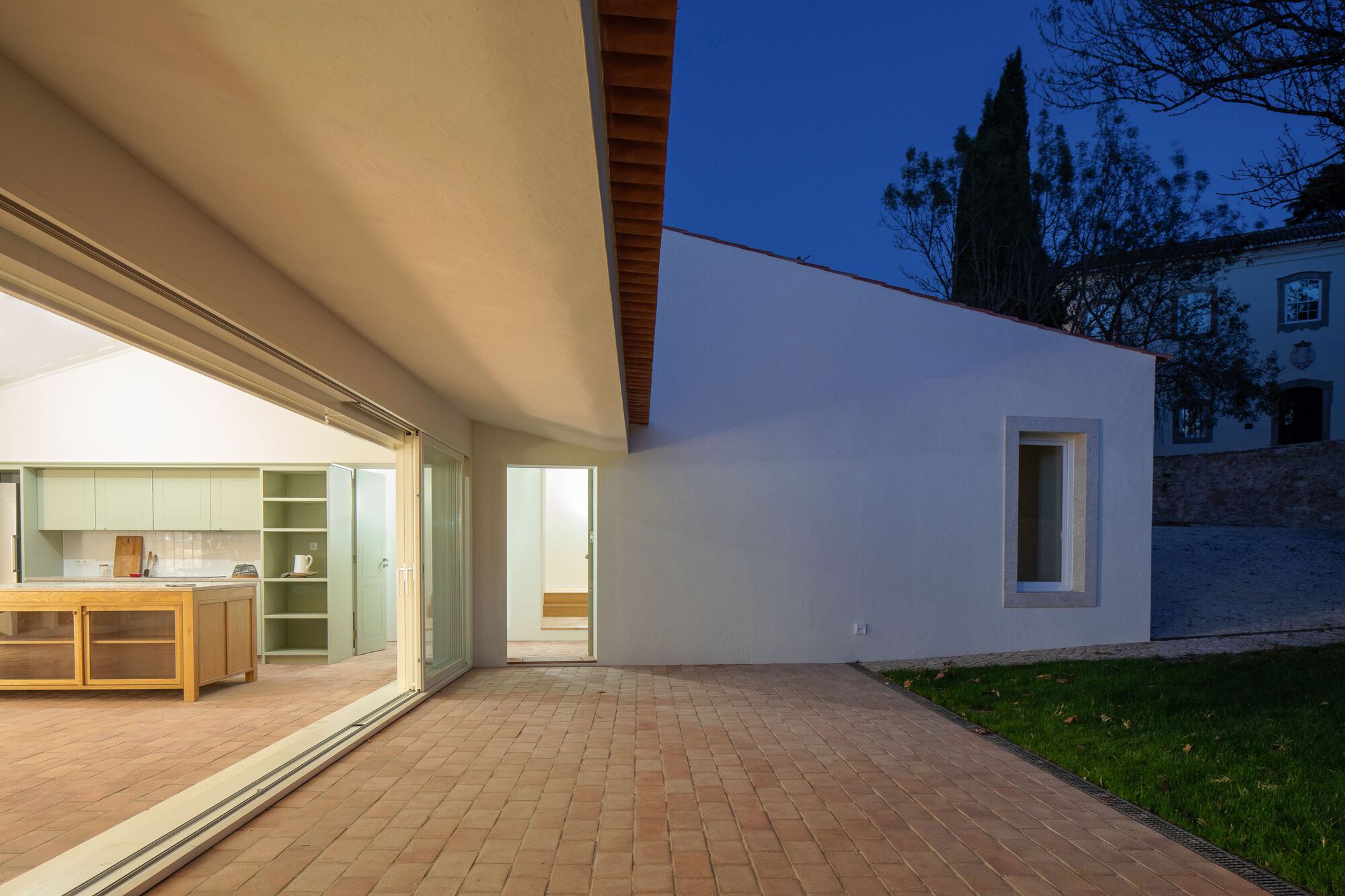 Galeria de Casa do Canto / Paralelo Zero - 15