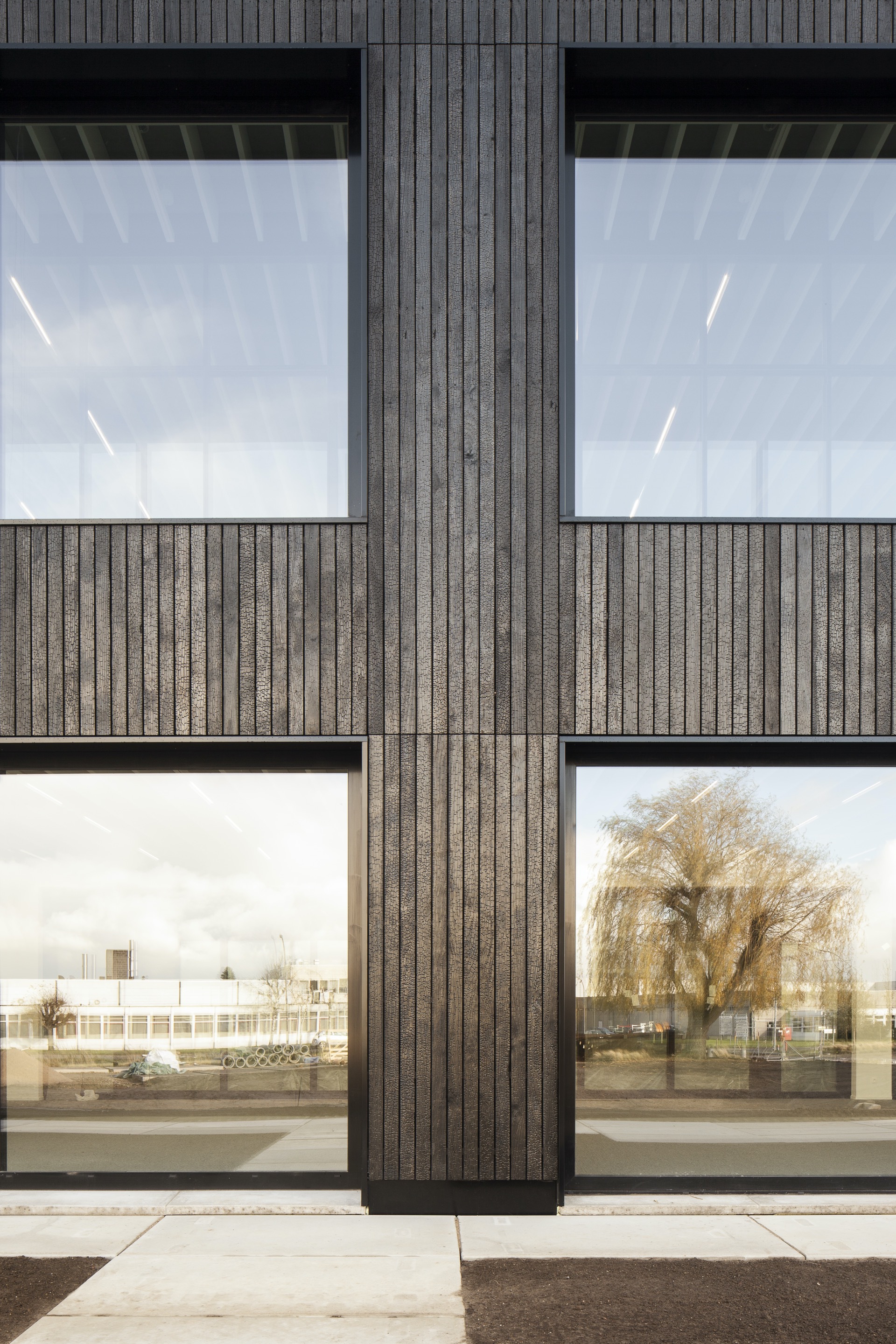 Gallery of Van Hoecke Offices & Production Hall / B-architecten - 6