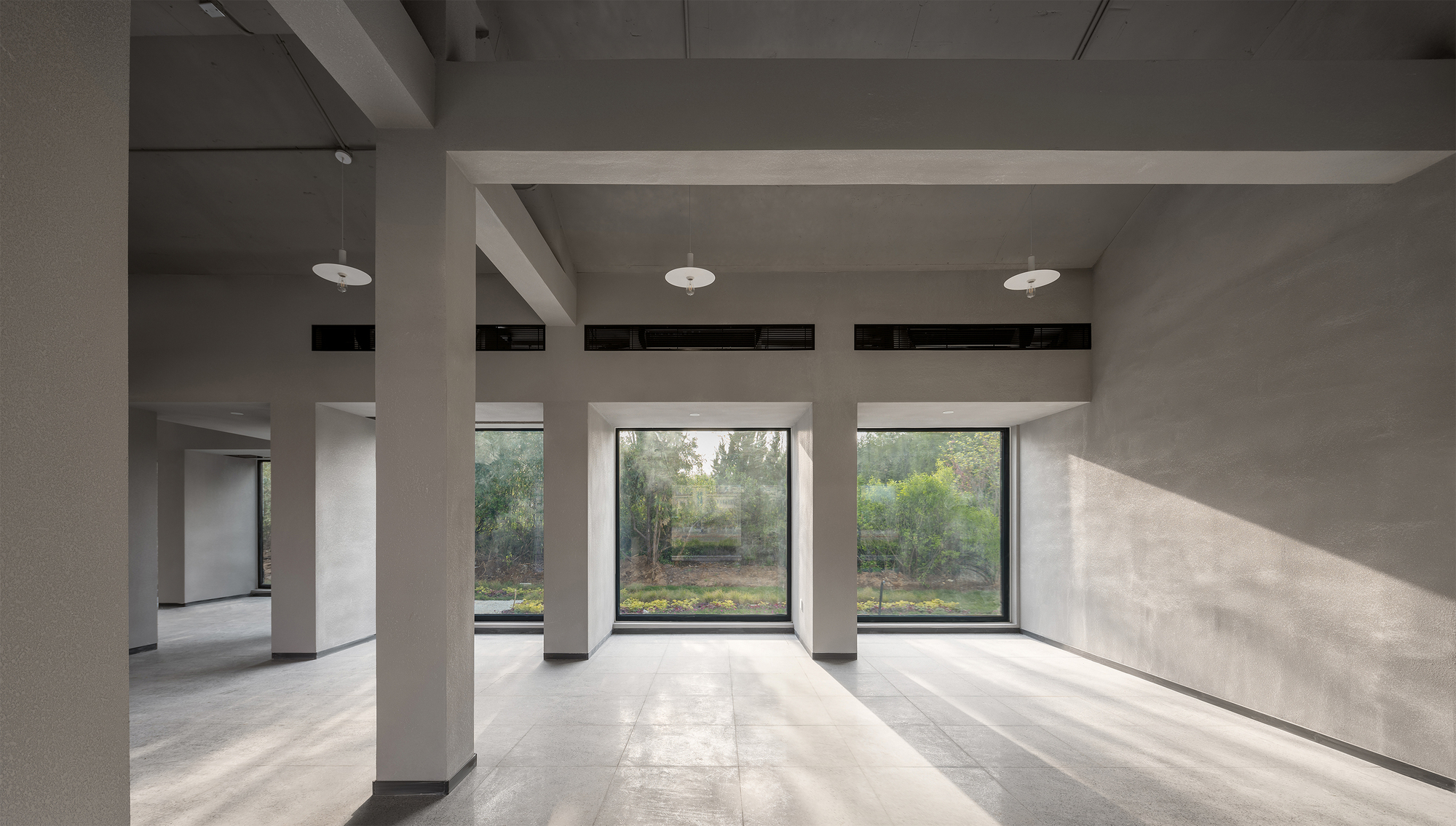 Gallery of Auxiliary Building Renovation along Zhu River / Xband ...