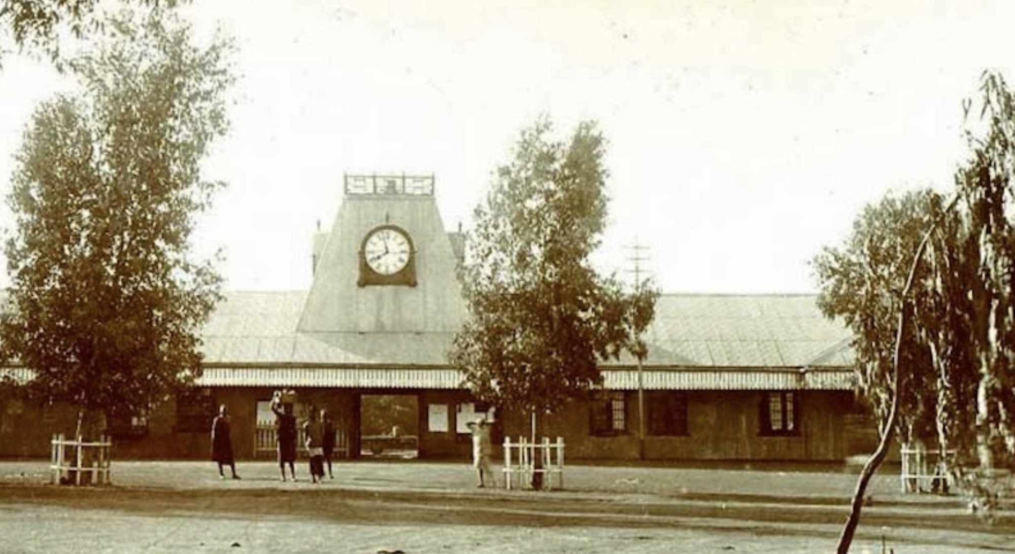 Gallery of Colonial Connections: The Railway on the African Continent - 8