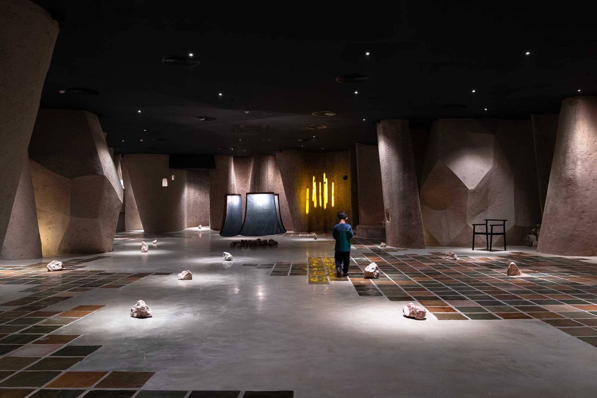 Gallery of Sadhu Vegetarian Restaurant / Adrei Studio - 18