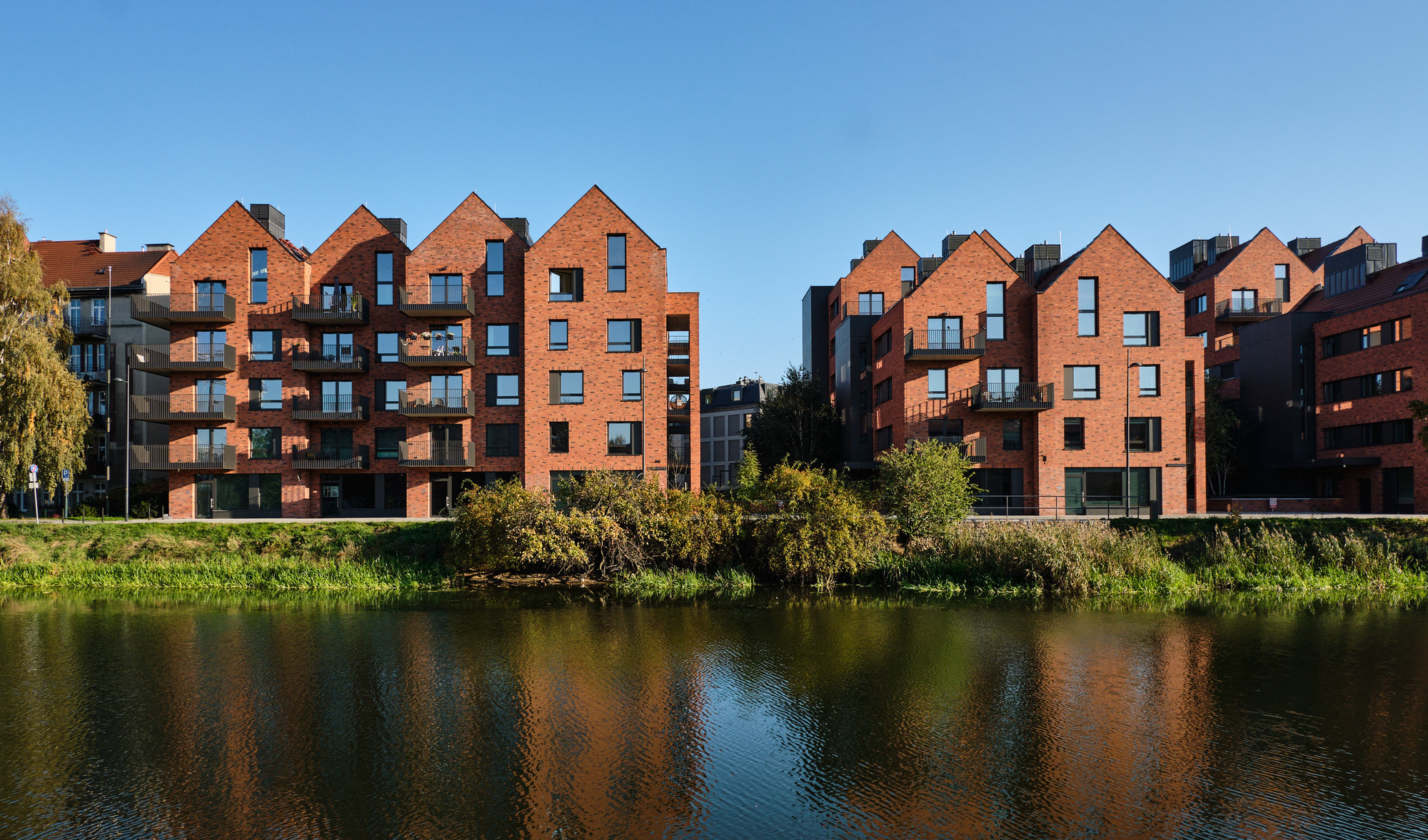 Gallery of Riverview Complex / APA Wojciechowski Architects - 16