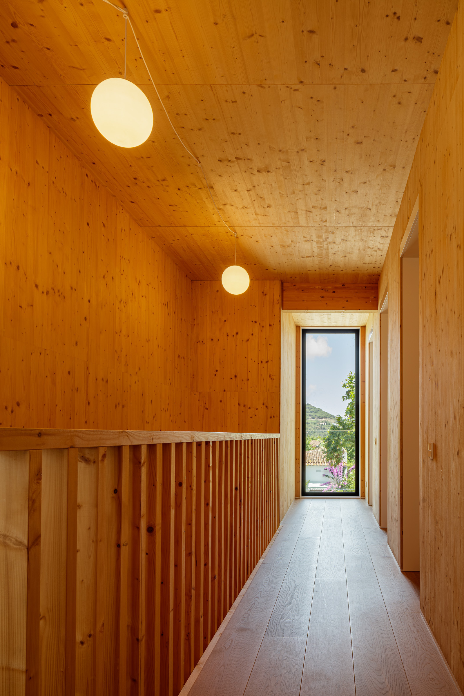 Gallery of BE House / SUMO Arquitectes - 11