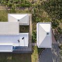 Malaika House / BEarq + BUDA + DOSarq + SRO arquitectura | ArchDaily