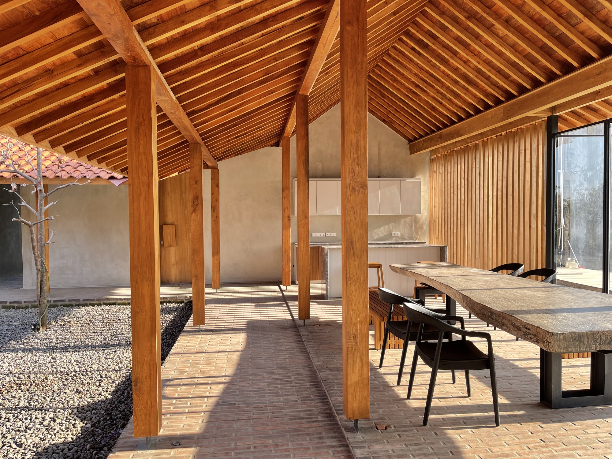 Gallery of Omah Djawa House / Budi Pradono Architects - 4