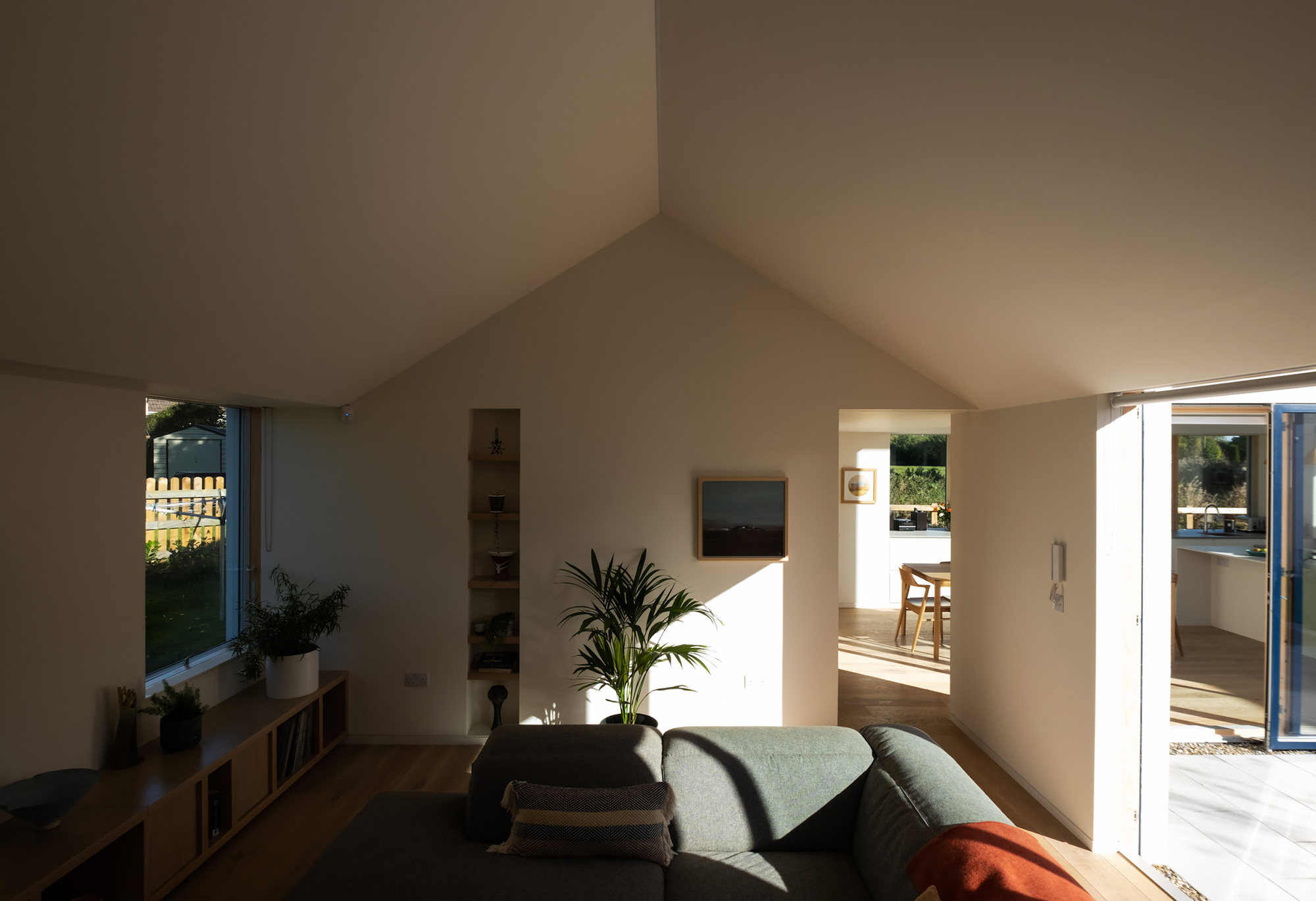 Gallery of Seoidin Courtyard House / DUA - 4