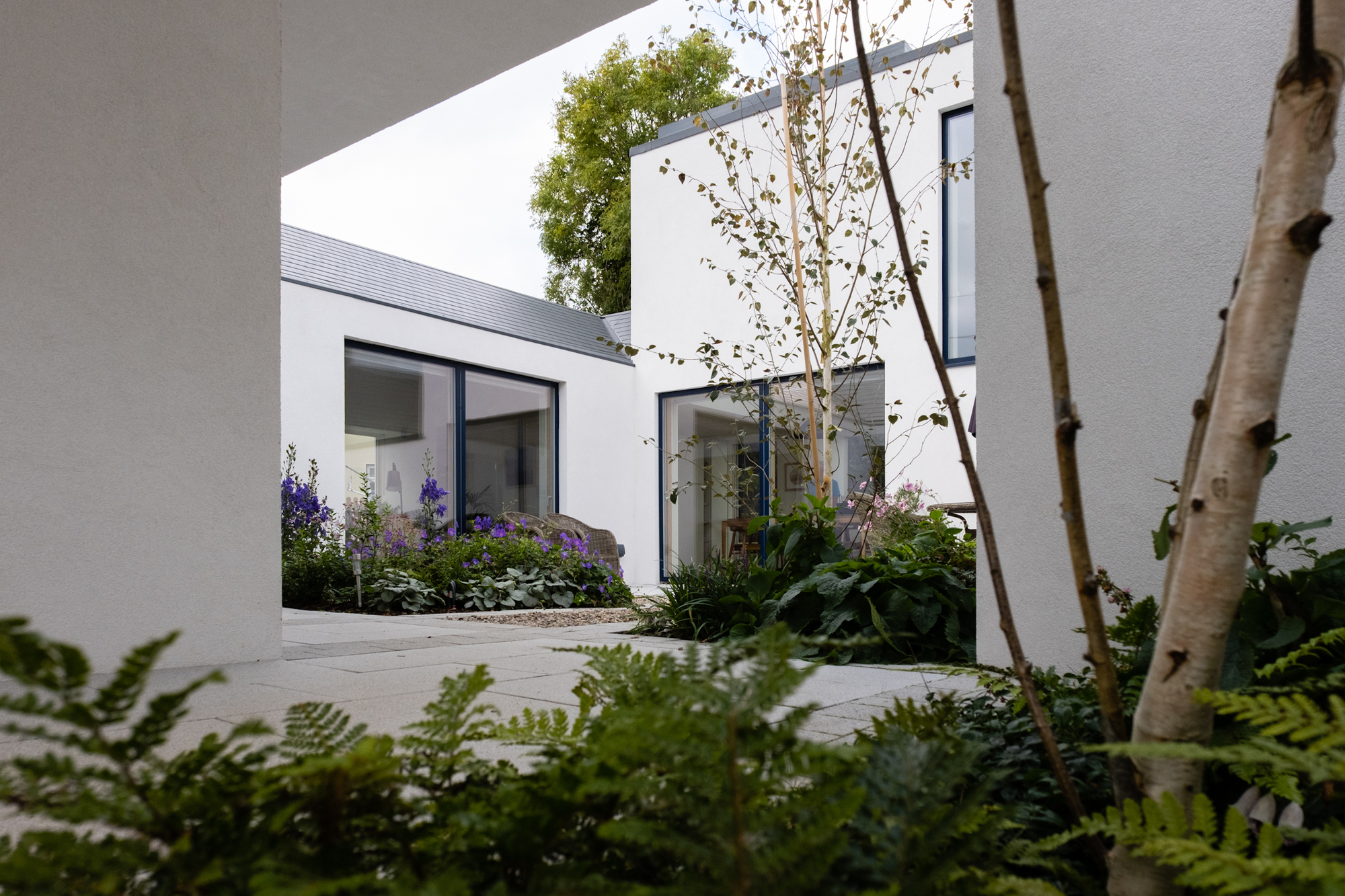 Gallery of Seoidin Courtyard House / DUA - 5