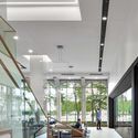 UTA Offices / HASTINGS Architecture | ArchDaily