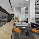 UTA Offices / HASTINGS Architecture | ArchDaily