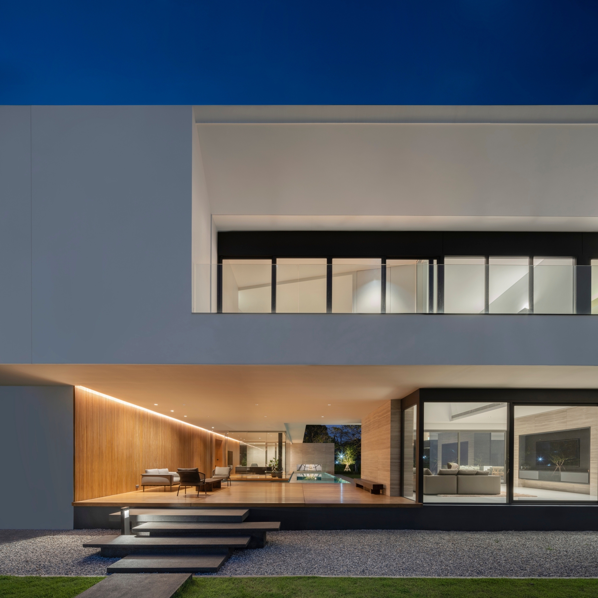Gallery of Hidden House / Architects 49 - 12