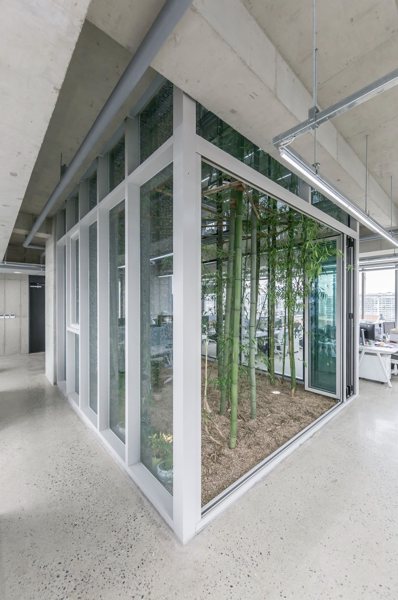 Gallery of Bamboo Tower / UnSangDong Architects - 10