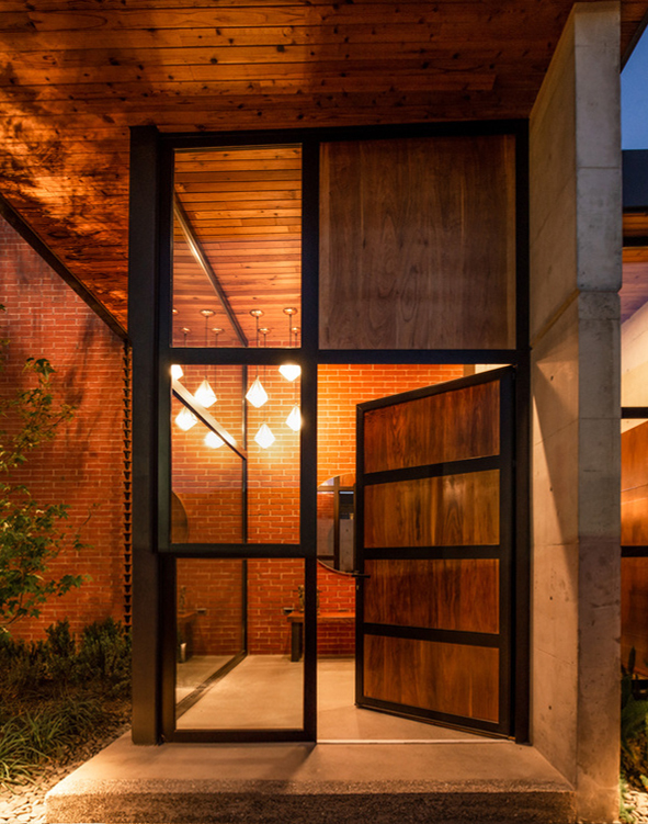 Galeria de Como escolher a porta de entrada de uma casa? - 2