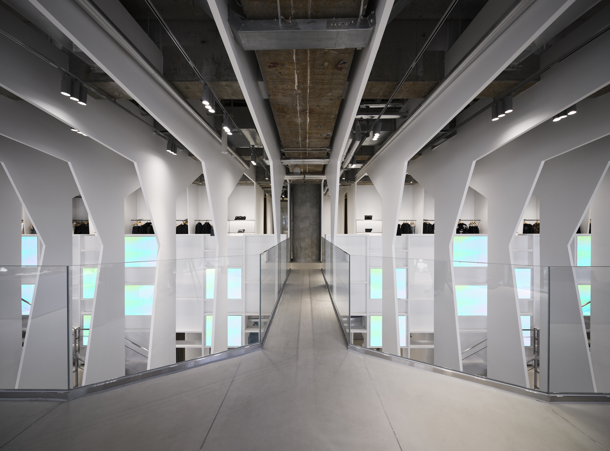 Gallery of Urban Revivo Store / Jakob + Macfarlane Architects - 4