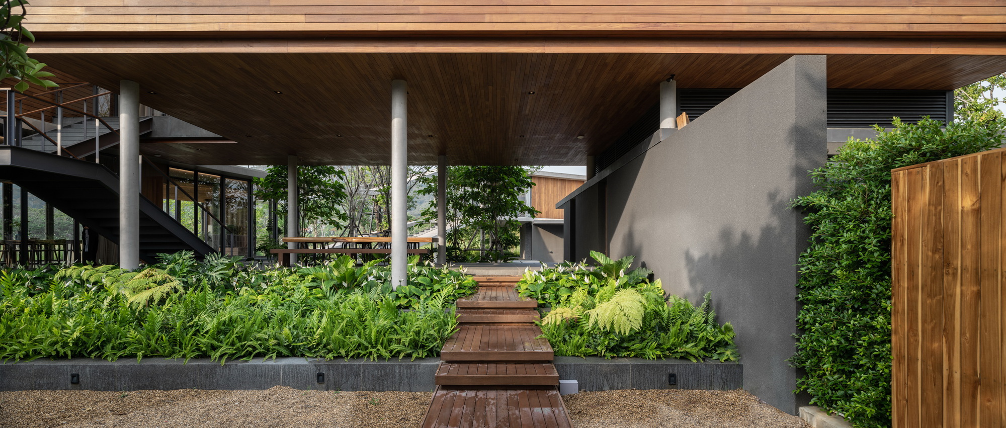 Gallery of Radial House / Stu/D/O Architects - 23