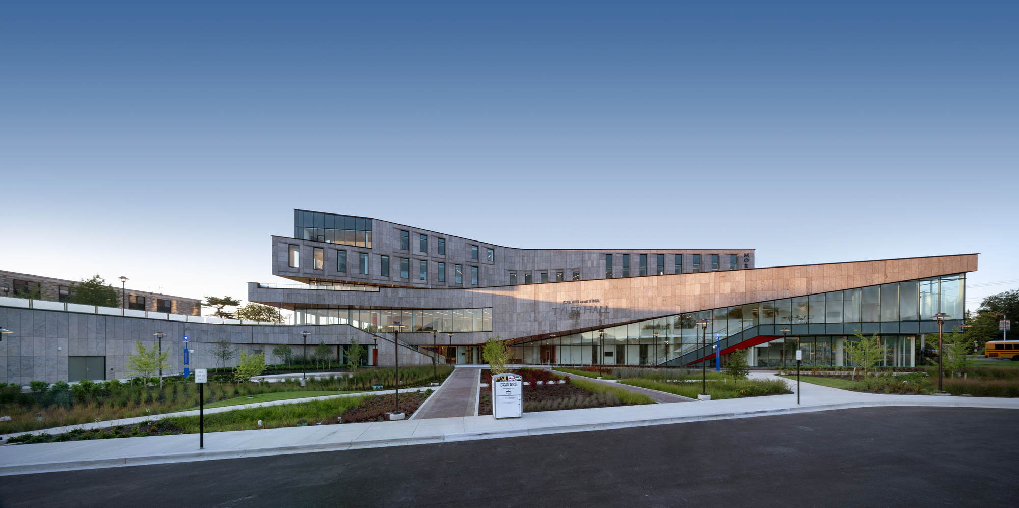 Gallery of Calvin & Tina Tyler Hall, Morgan State University / Teeple ...