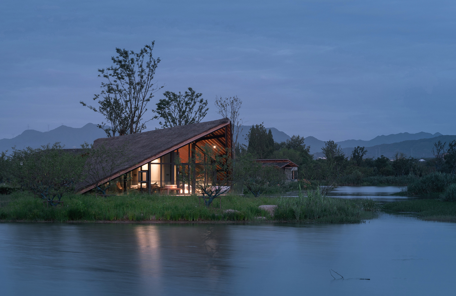 Gallery of Fuyang · Yangbei Lake Wetland Ecological Hotel / Shulin ...