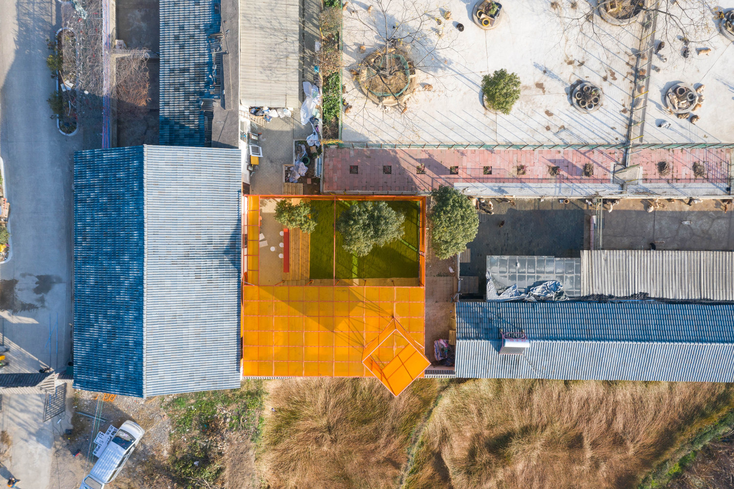 Gallery of Reconstruction Design of Wuhan Stray Animal Base Adoption ...