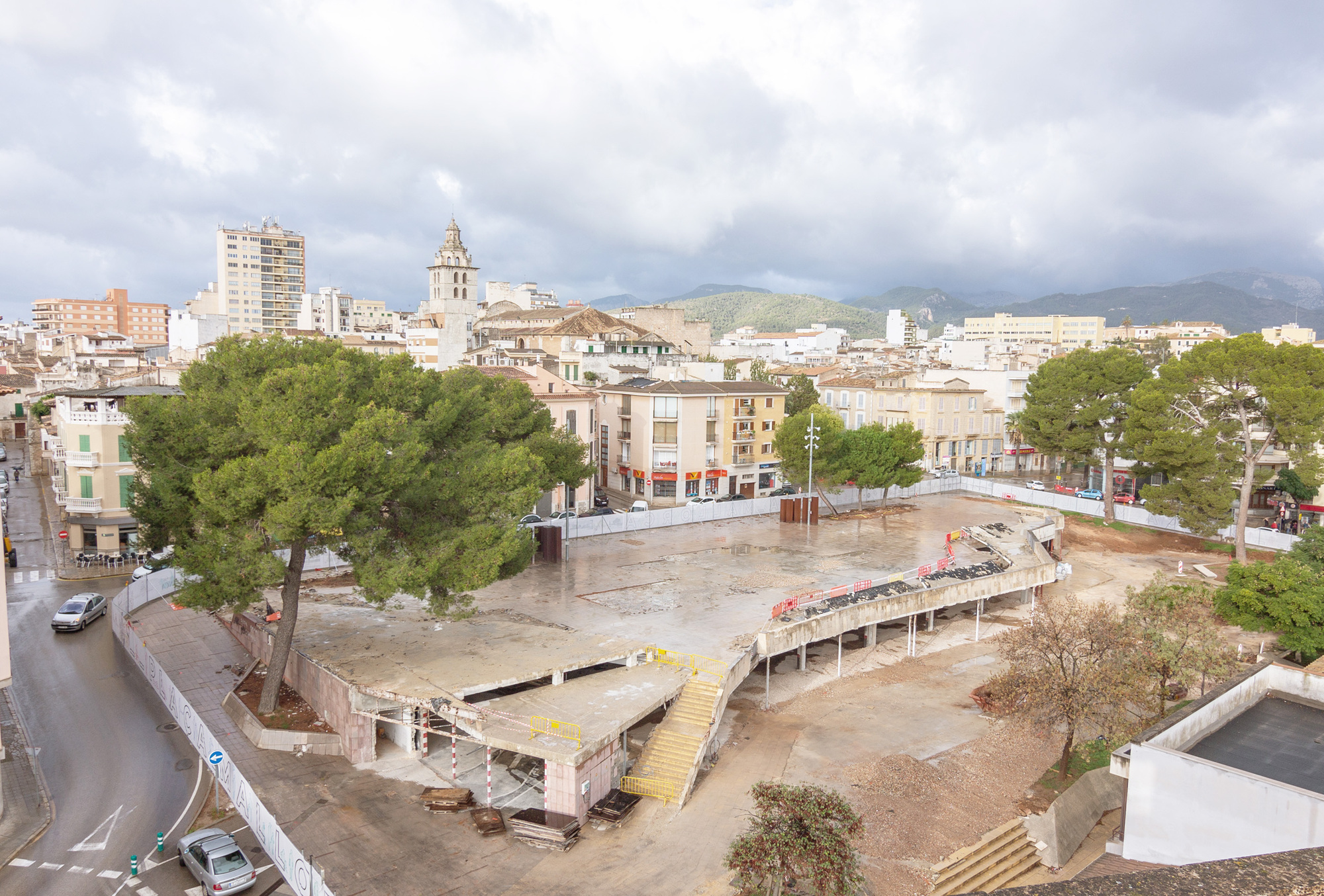 Gallery of Fundamental Transformation of Plaza Mallorca / Son Estudi - 8