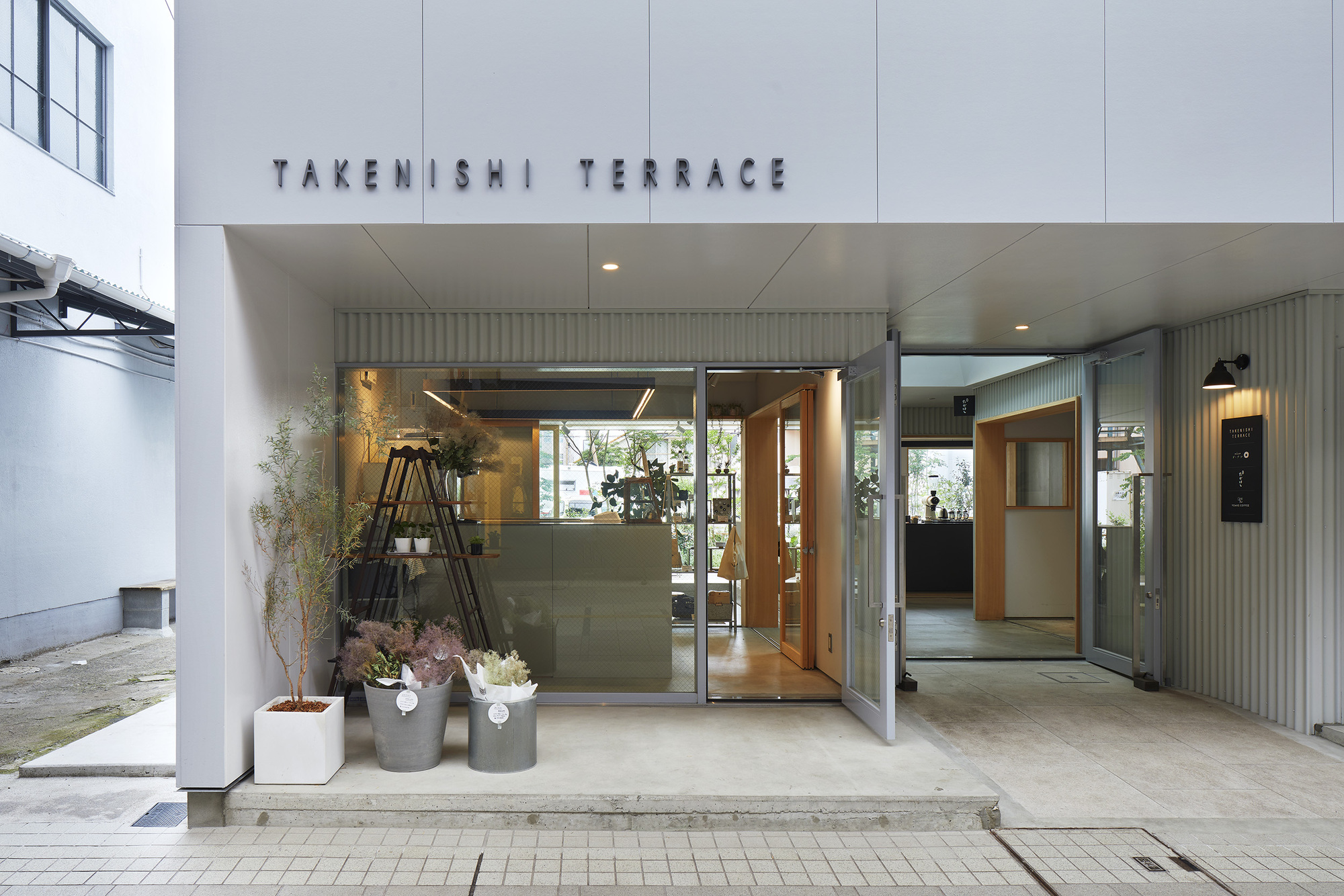 Gallery of Takenishi Terrace Coffee Shop / YRAD - 6