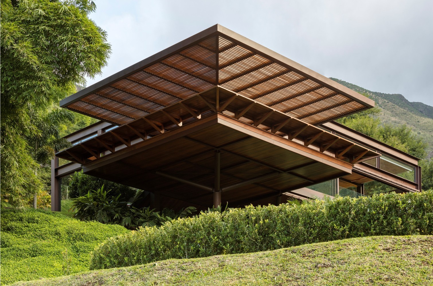 Gallery of Why Are Some Houses Elevated off the Ground? - 7