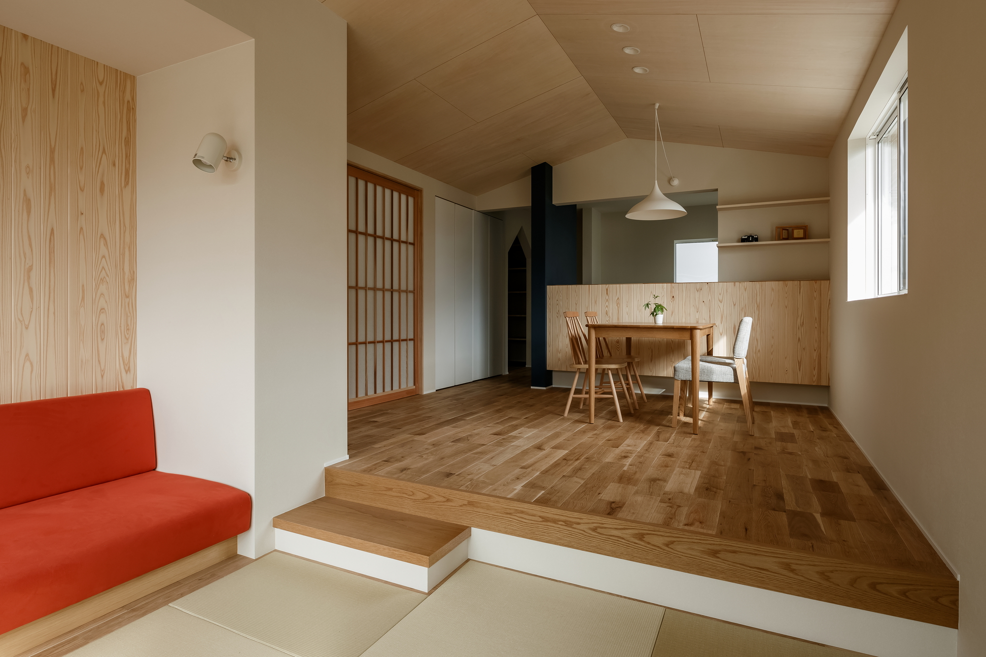 Gallery of Ikoma House / Hearth Architects - 13