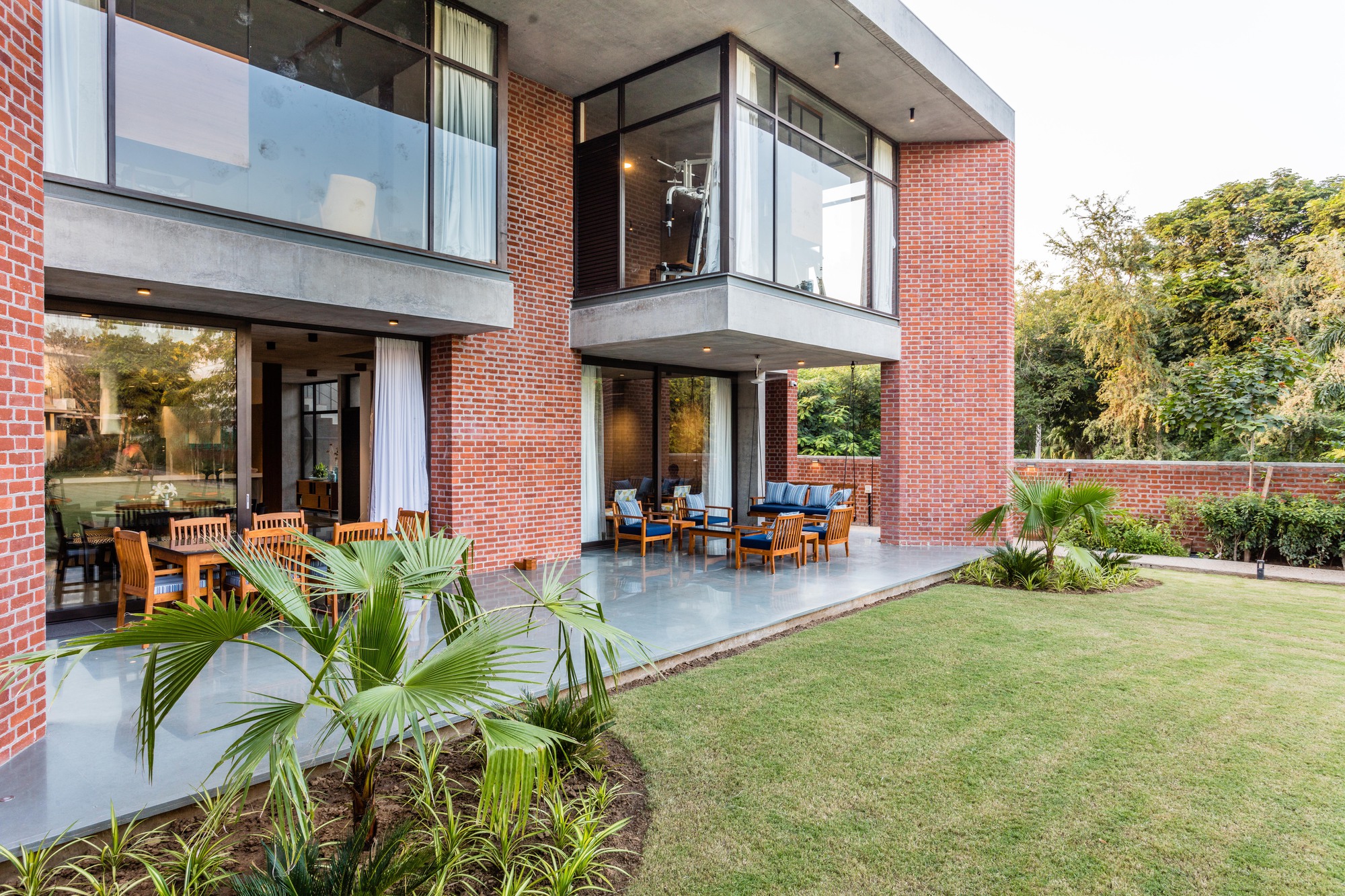 Galeria de Casa Dalal / Groundwork Architecture - 12