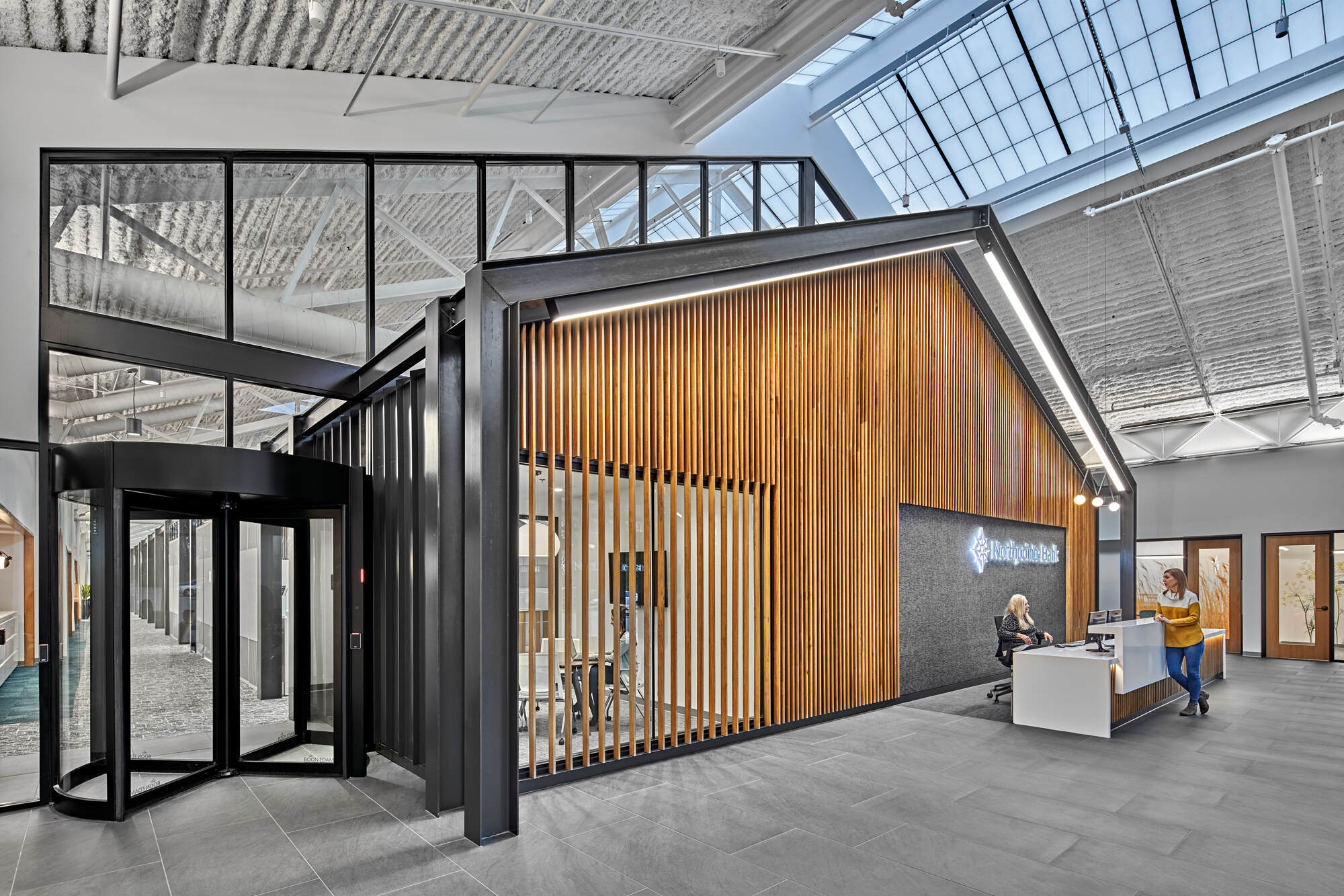 Gallery of Northpointe Bank Operations Center / Ghafari Associates, LLC - 8