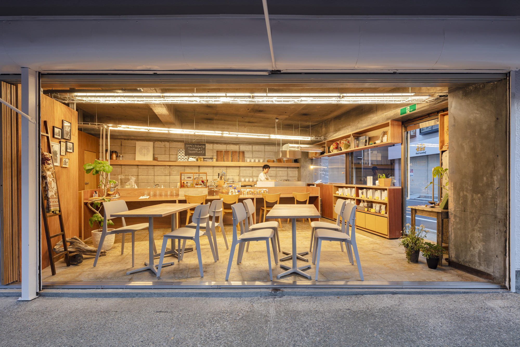 Gallery of Tea Shop Parvati / Keisuke Hatakenaka Architects Studio - 15