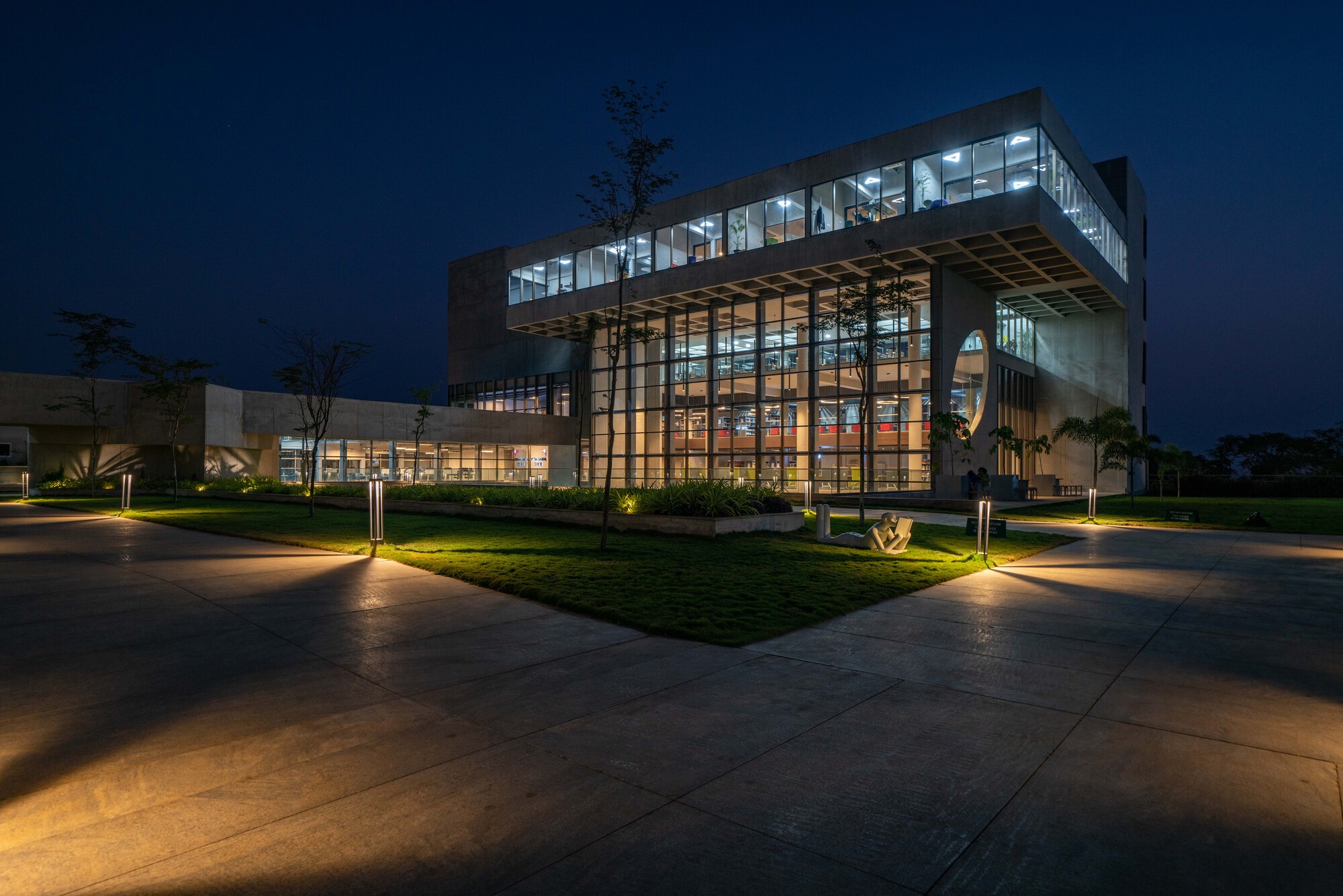 Gallery of Woxsen University / Designhaaus Solutions - 16