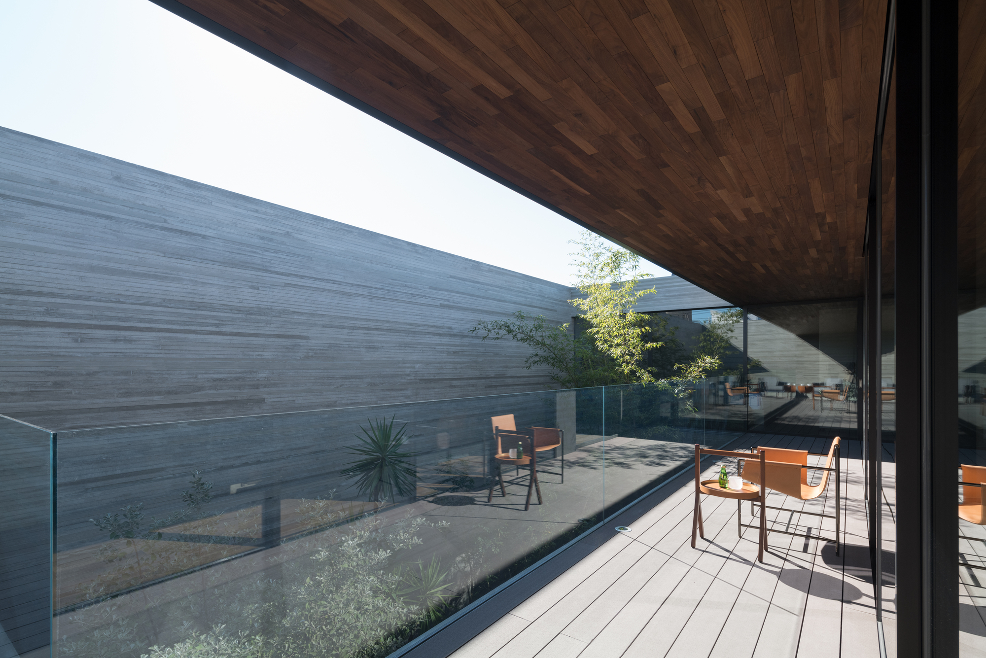 Gallery of Timeless Residence / APOLLO Architects & Associates - 28
