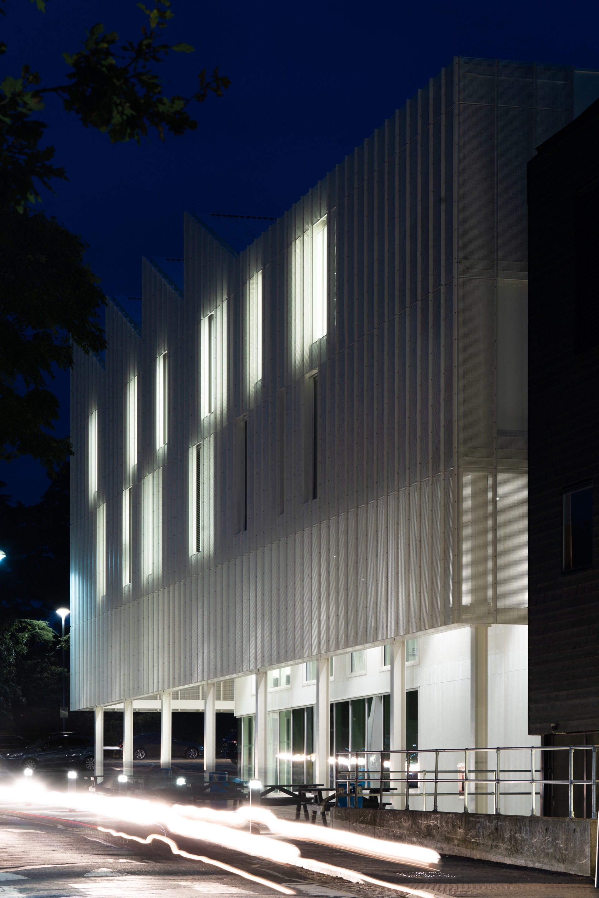 Gallery of Digi-Tech Factory / Coffey Architects - 15