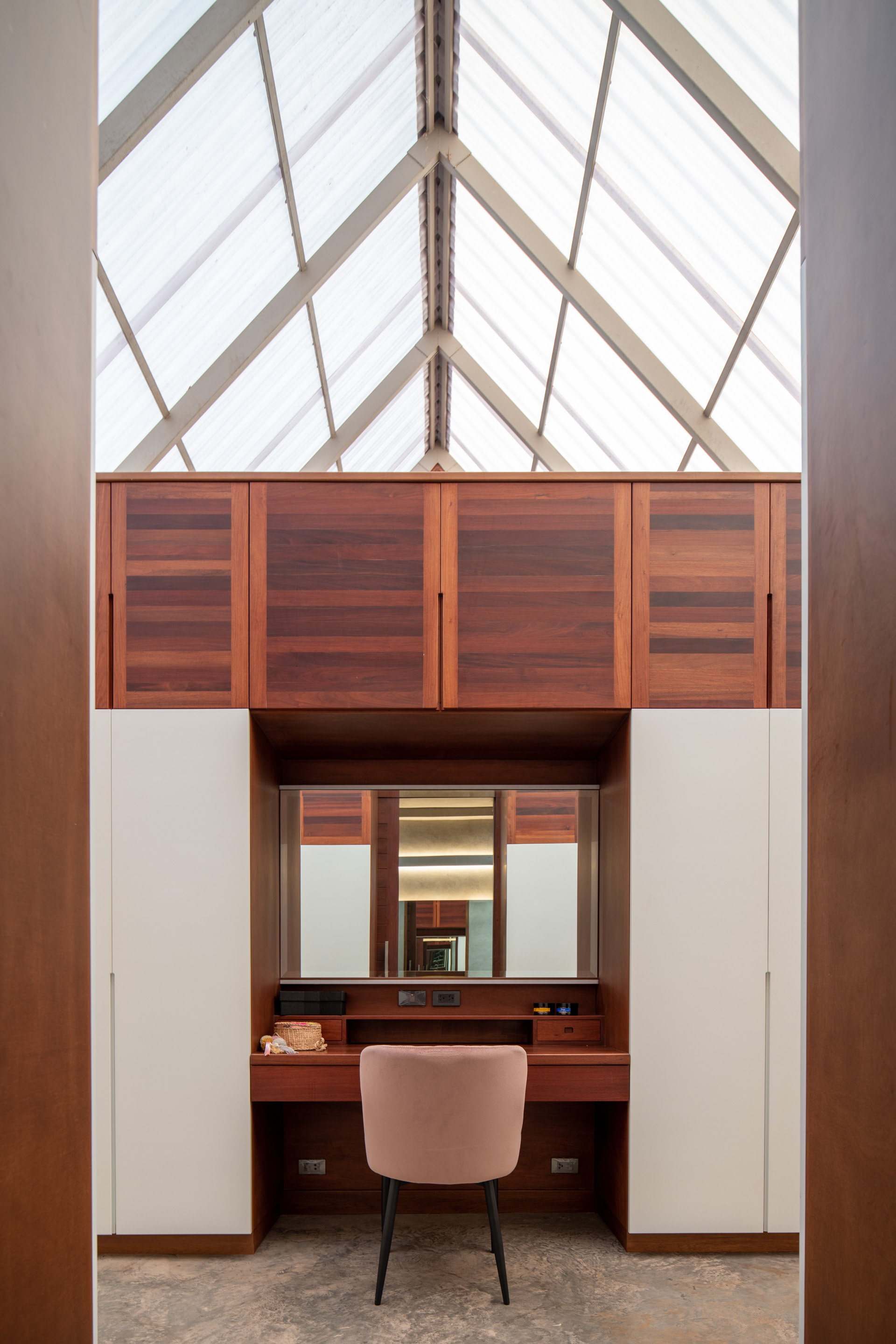 Galeria de Casa Baan Hom Din / TA-CHA Design - 9