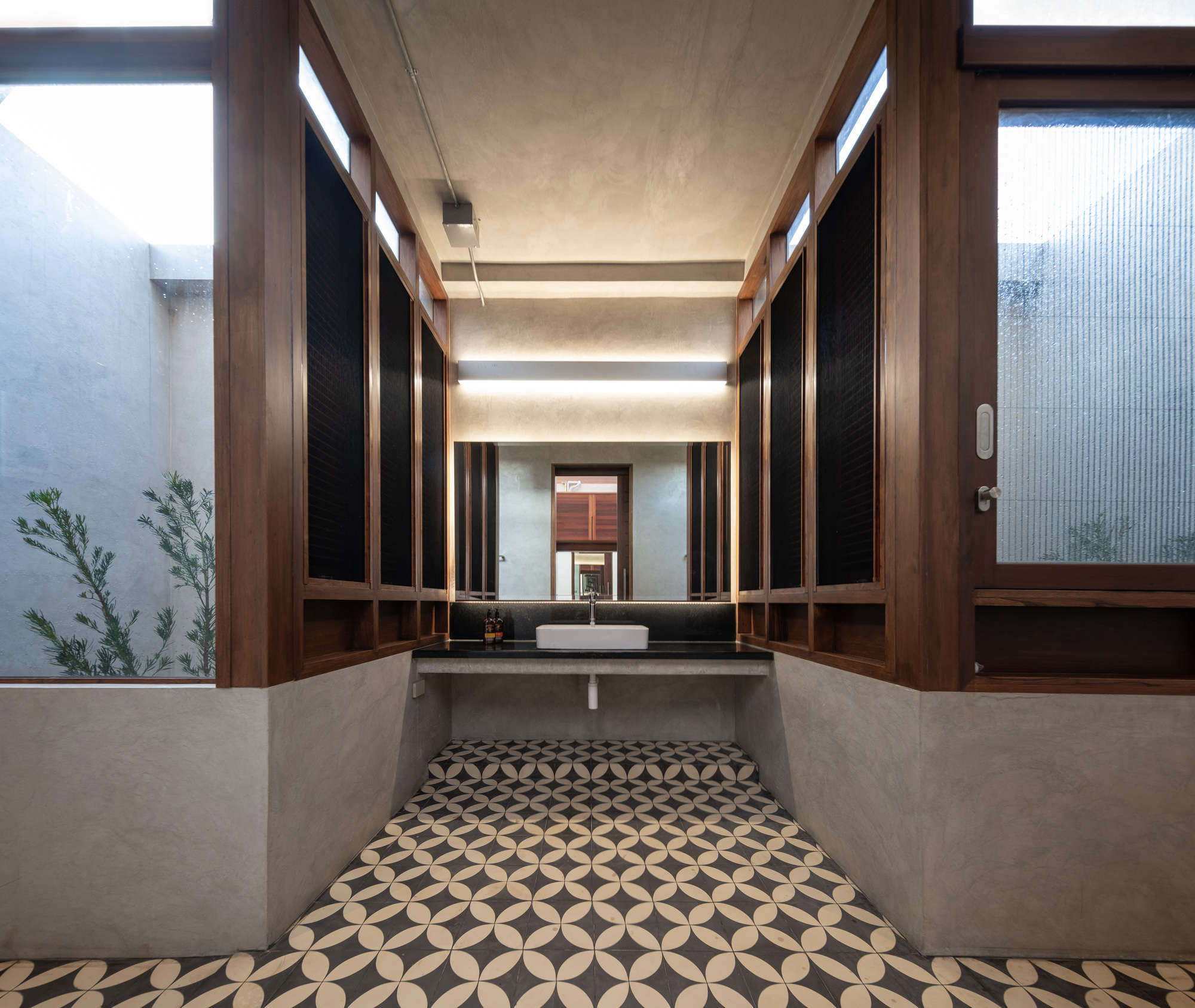 Galeria de Casa Baan Hom Din / TA-CHA Design - 12