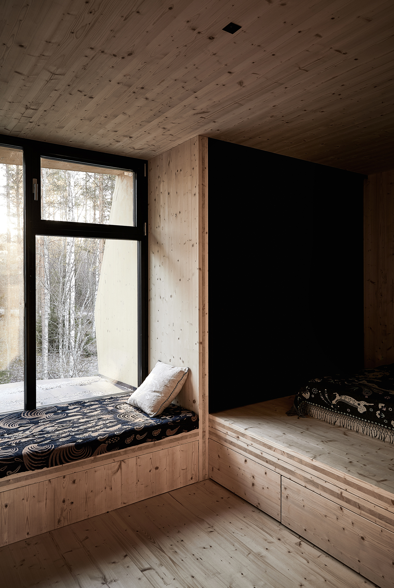 Gallery of Meteorite Cabin / Ateljé Sotamaa - 23