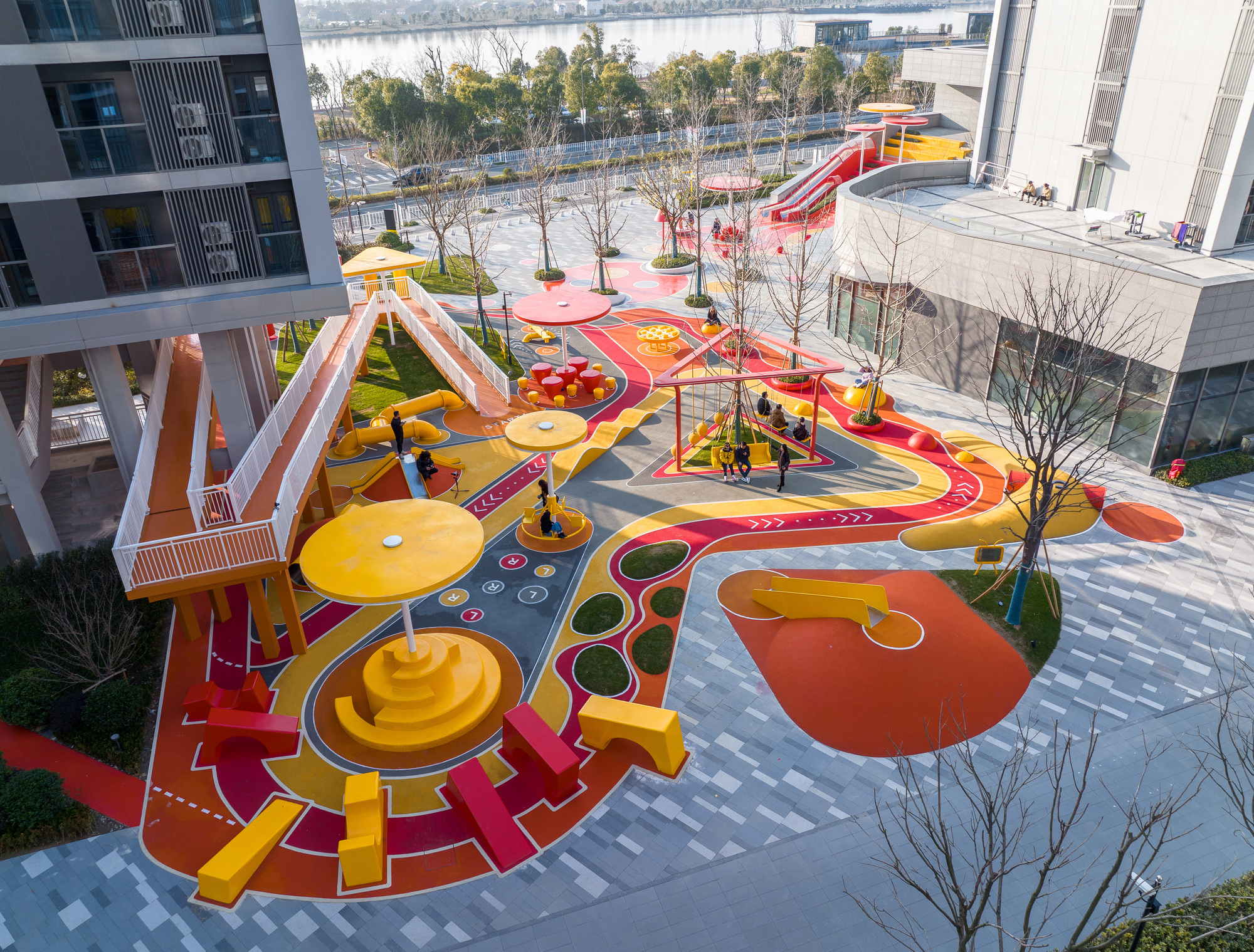 Gallery of Magma Flow Public Space / 100 Architects - 12
