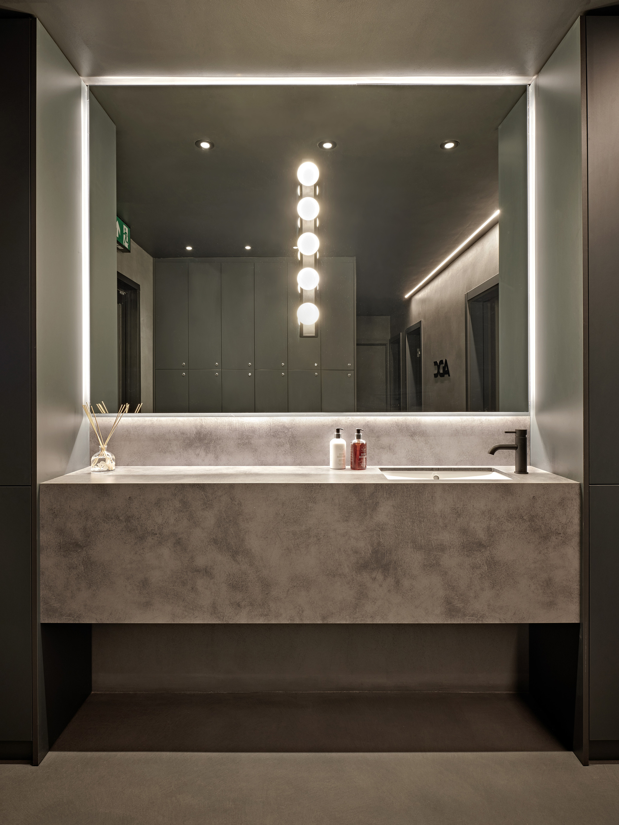 Gallery of Athletic Development Club / Studio VA - 7