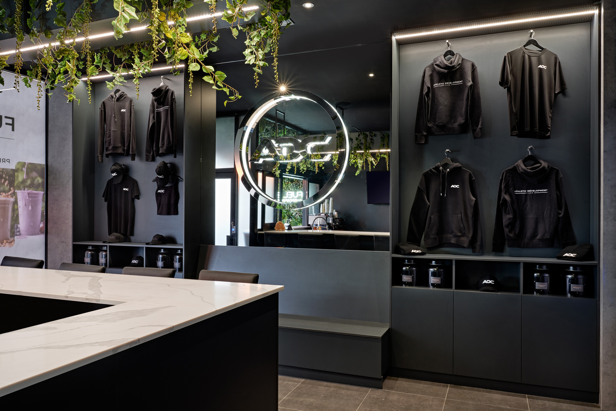 Gallery of Athletic Development Club / Studio VA - 17