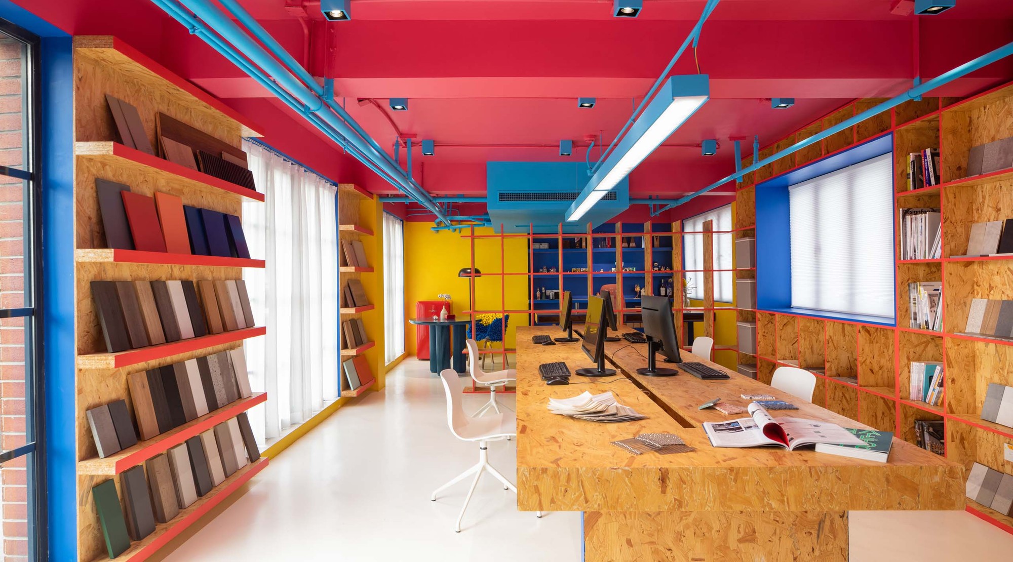 Gallery of Colorful Design Studio / LZArchitects - 2
