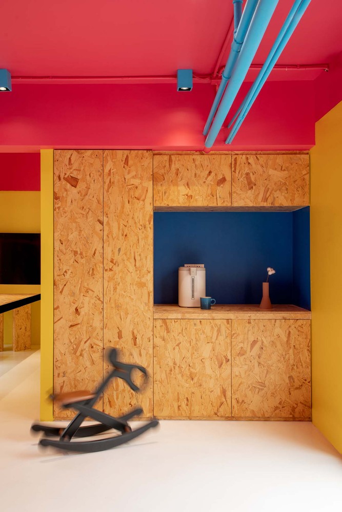 Gallery of Colorful Design Studio / LZArchitects - 8