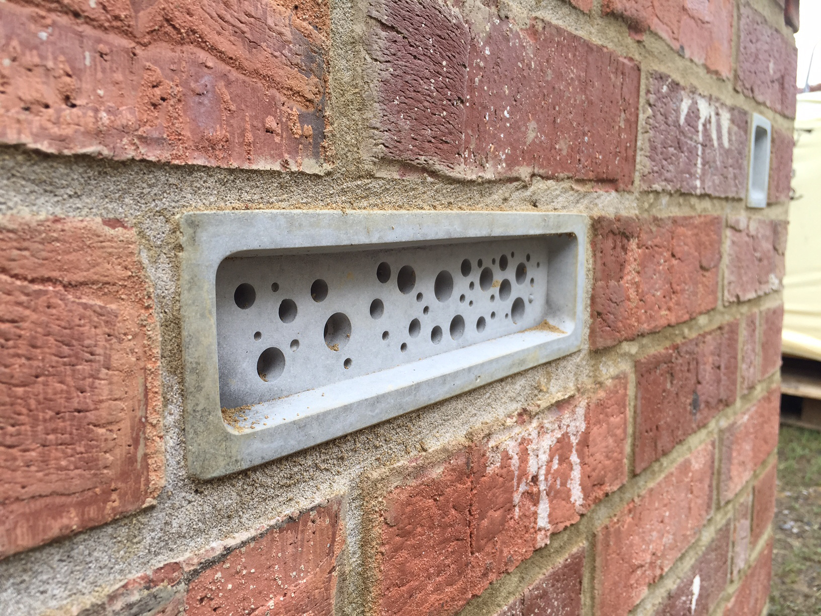 Gallery of Giving Nature a Home in Cities: Bricks for Bees' Nests - 12
